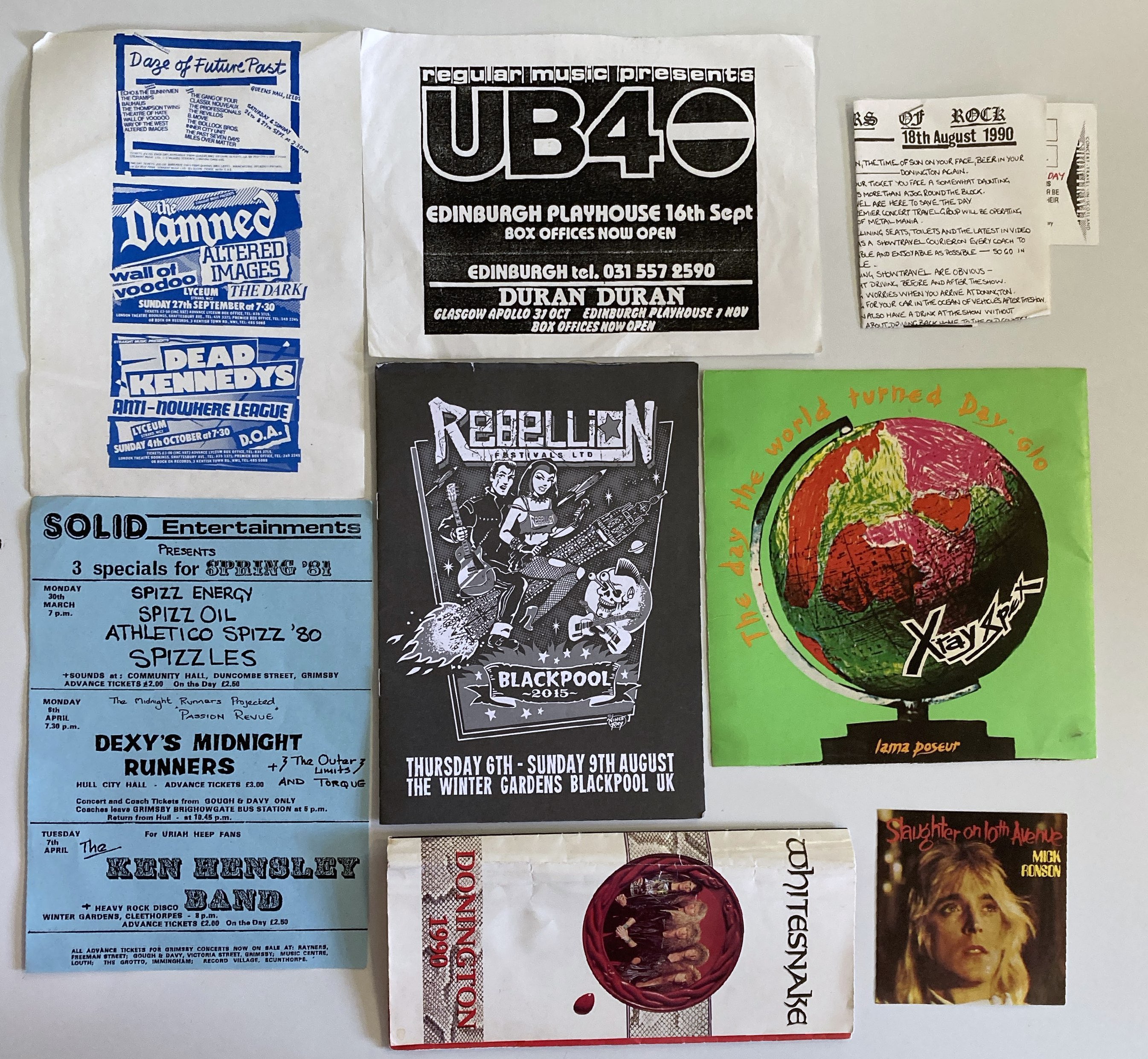 Lot 141 - ROCK / POP / PUNK CONCERT MEMORABILIA