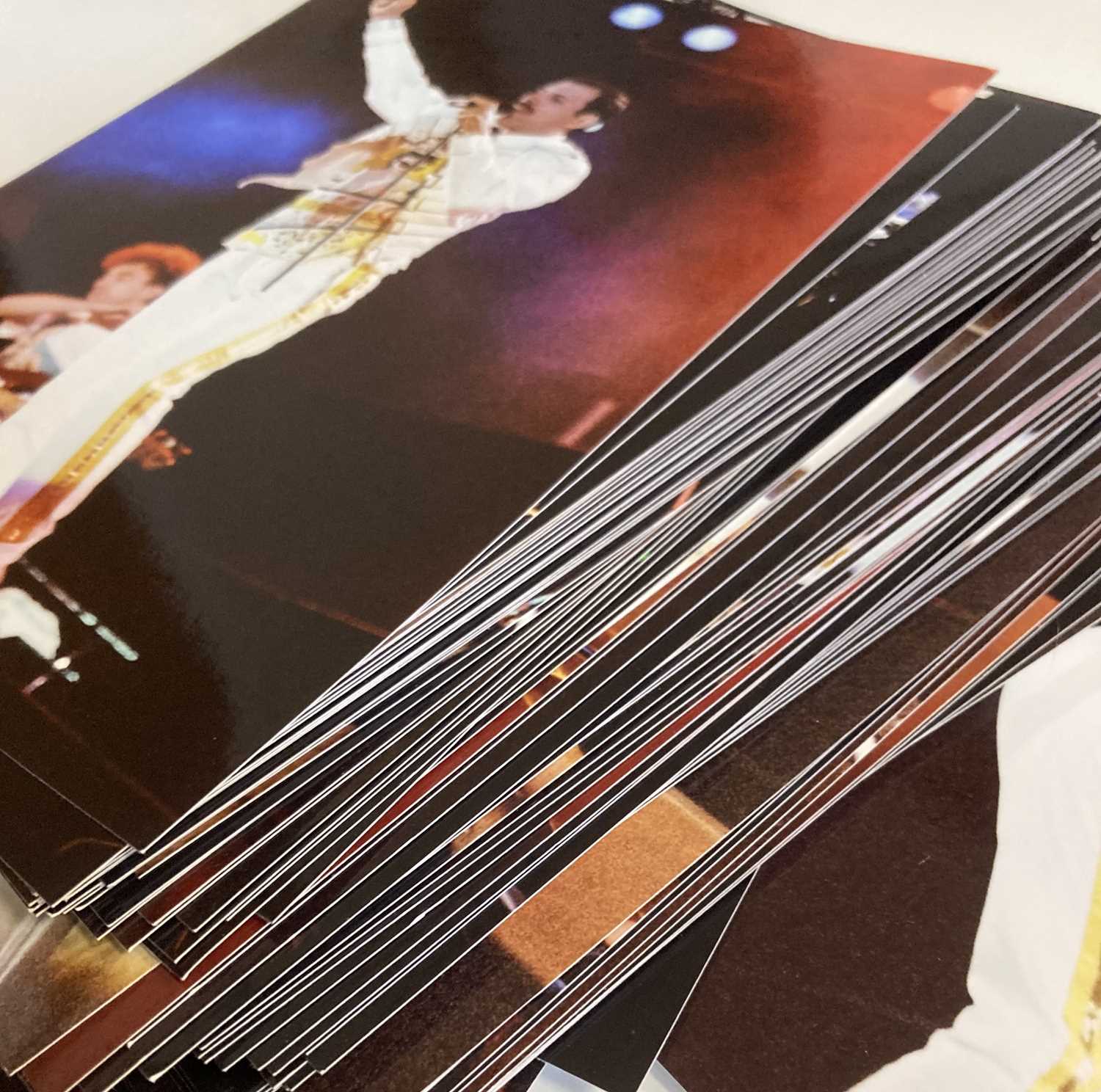 Lot 116 - QUEEN CONCERT PHOTOGRAPHS