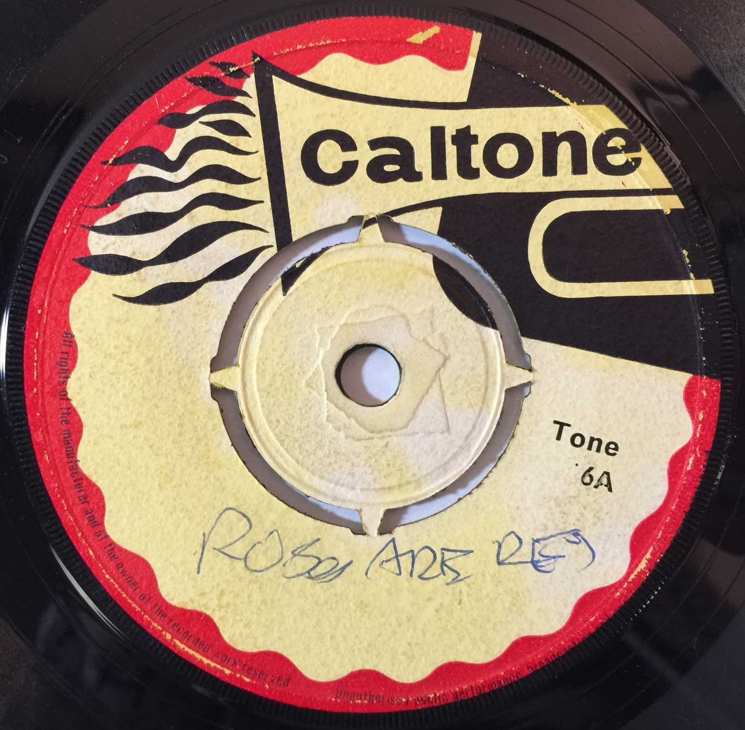 Lot 212 - CLAUDETTE THOMAS/ YVONNE HARRISON - ROSES