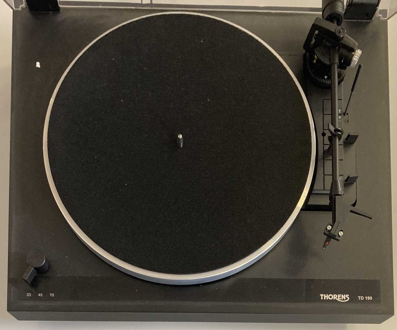 Lot 7 - Thorens TD 190-1 Turntable.