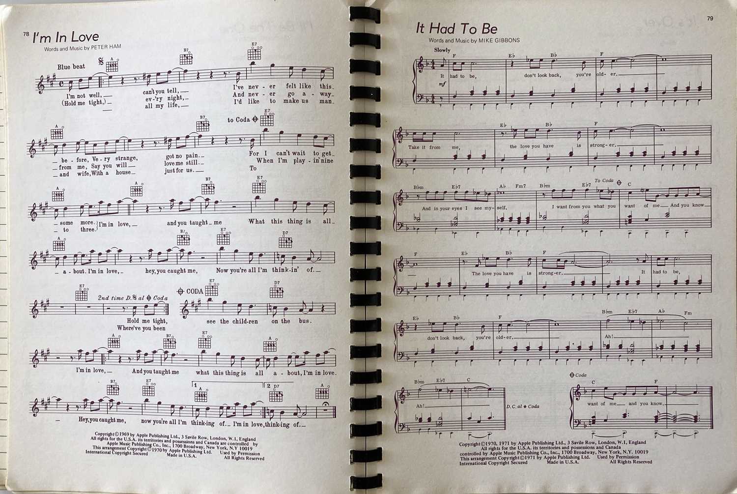 Lot 113 - THE BEATLES APPLE SONGBOOK.