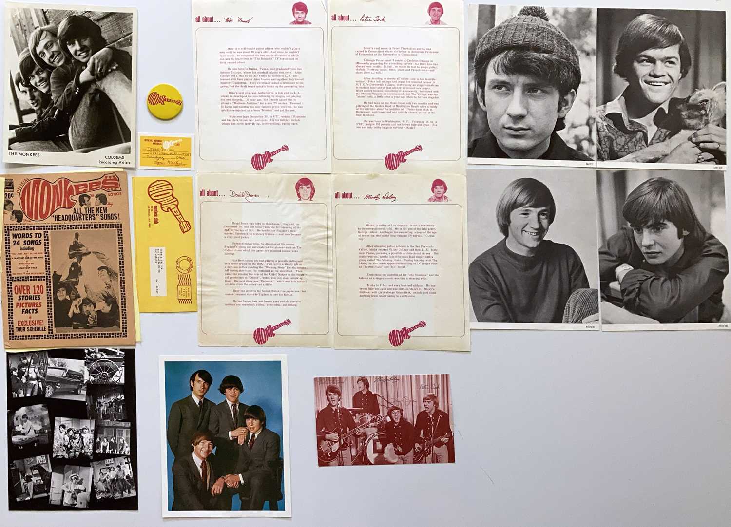 Lot 33 - THE MONKEES ORIGINAL FAN CLUB PACK.