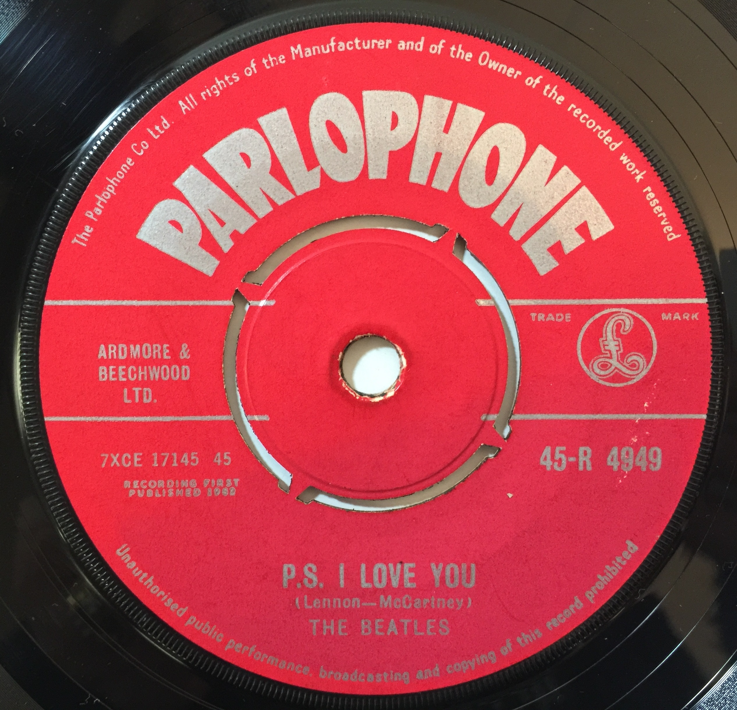 Lot 14 - THE BEATLES - LOVE ME DO 7" (ORIGINAL UK 'RED