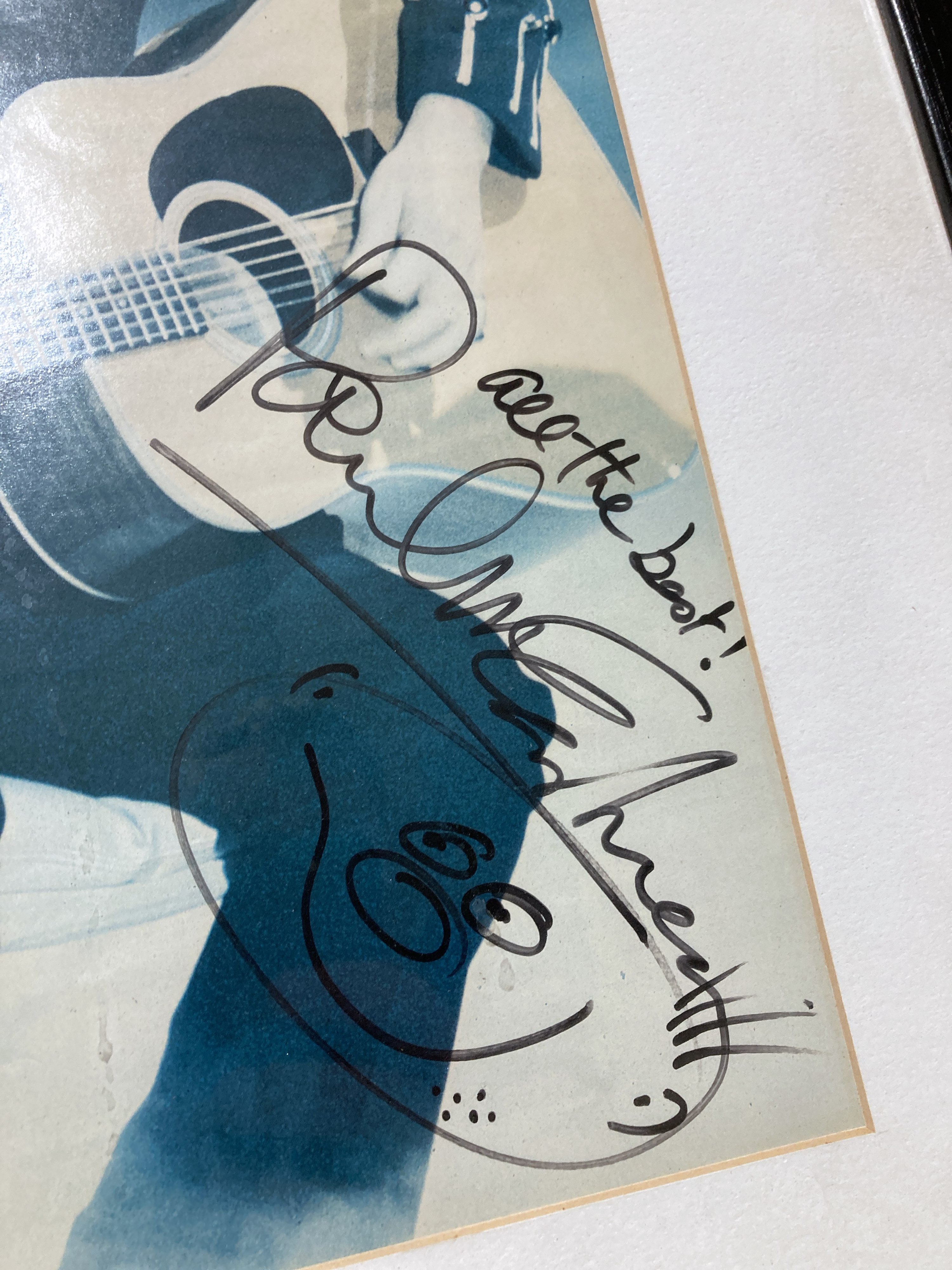 Lot 123 - PAUL MCCARTNEY AUTOGRAPH.