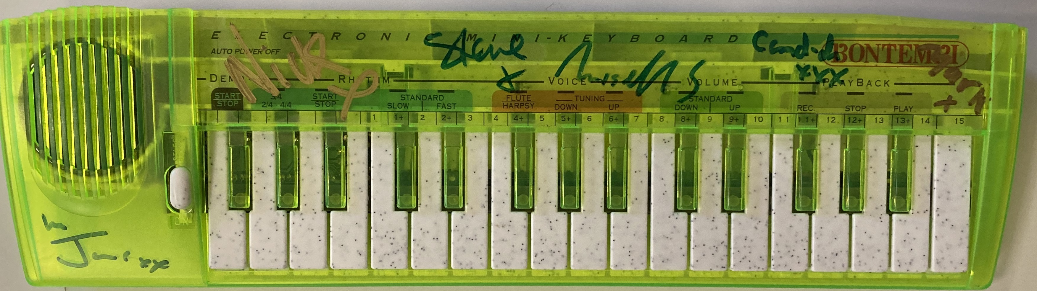 Lot 296 - PULP FULLY SIGNED BONTEMPI KEYBOARD