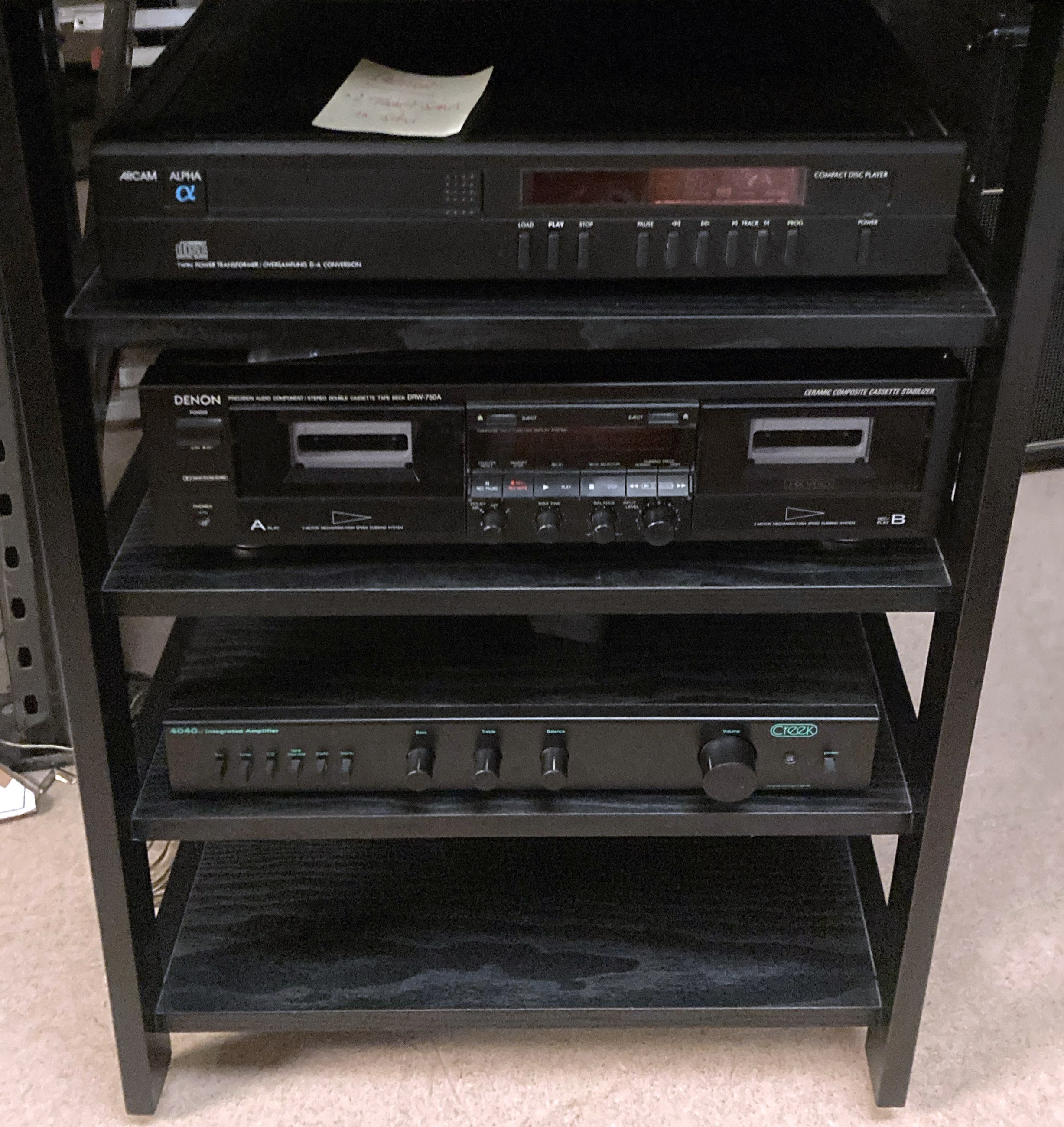 Lot 1 - HI-FI SET UP INC SPEAKERS AND STANDS.