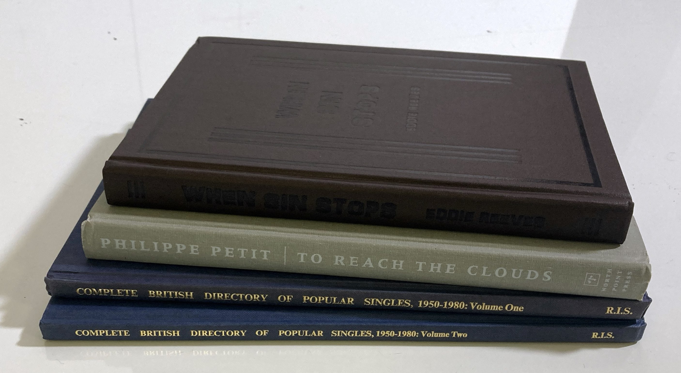 Lot 41 - COLLECTABLE BOOKS.