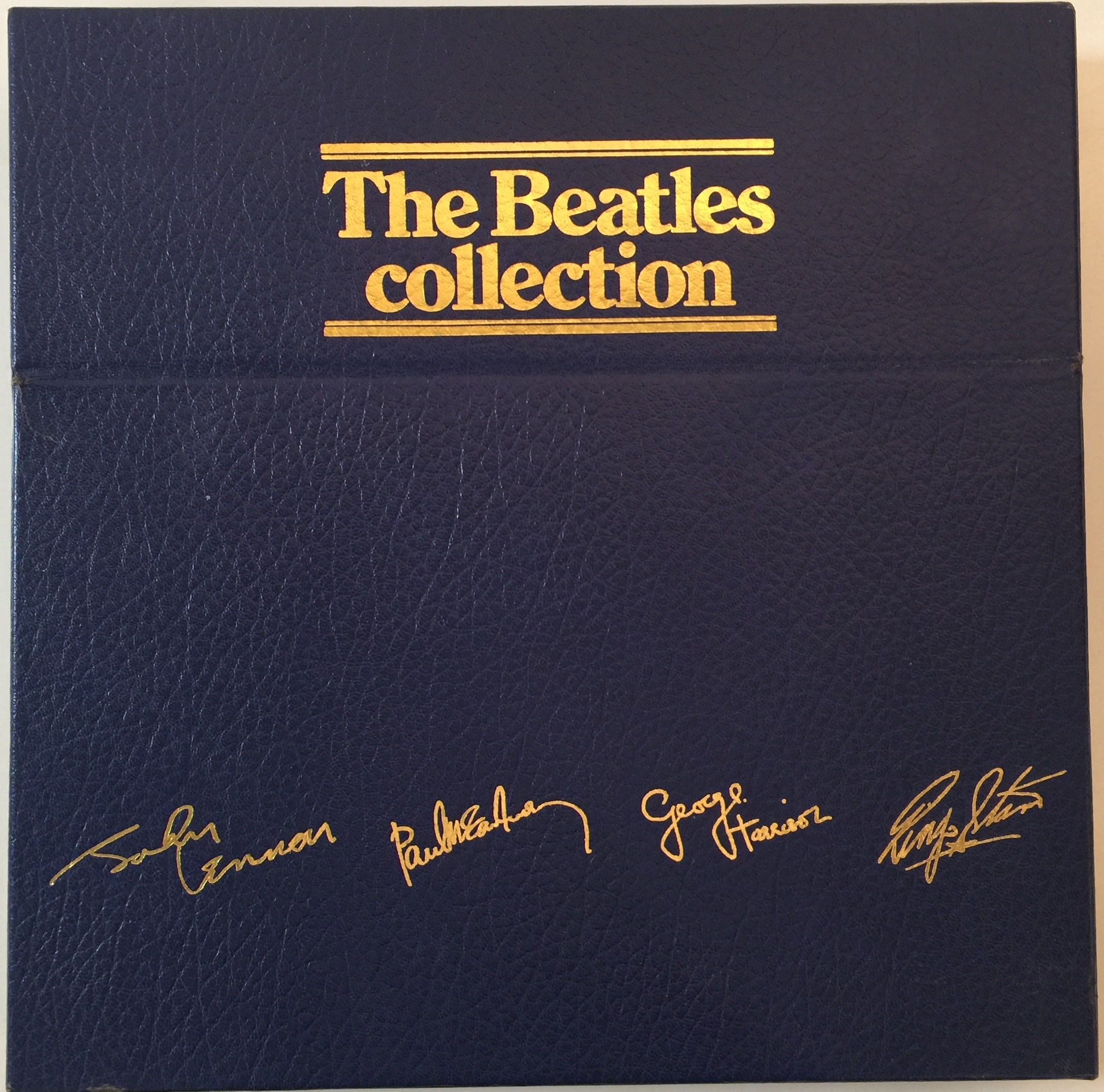 Lot 930 - THE BEATLES - THE BEATLES COLLECTION (LP BOX