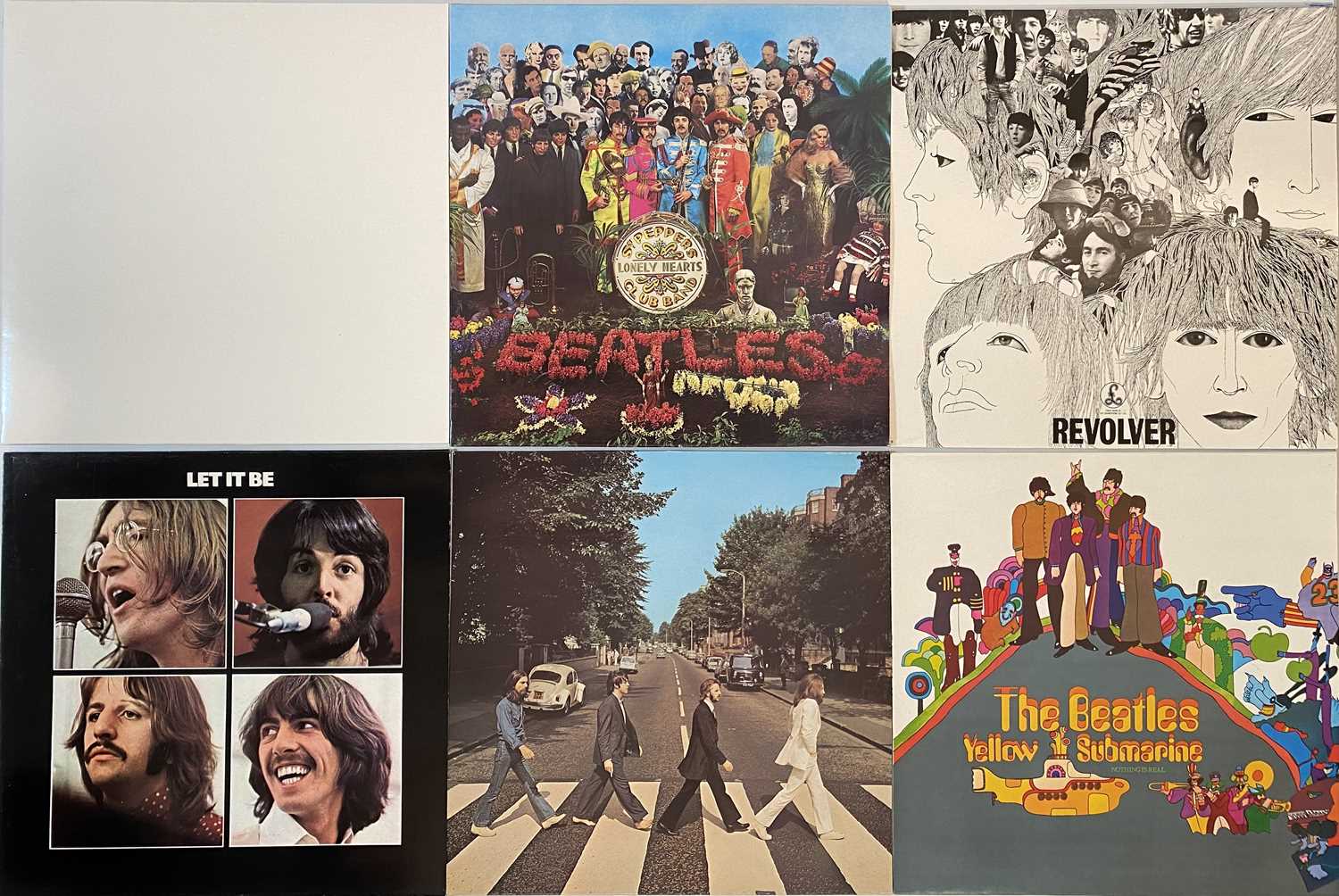 Lot 930 - THE BEATLES - THE BEATLES COLLECTION (LP BOX