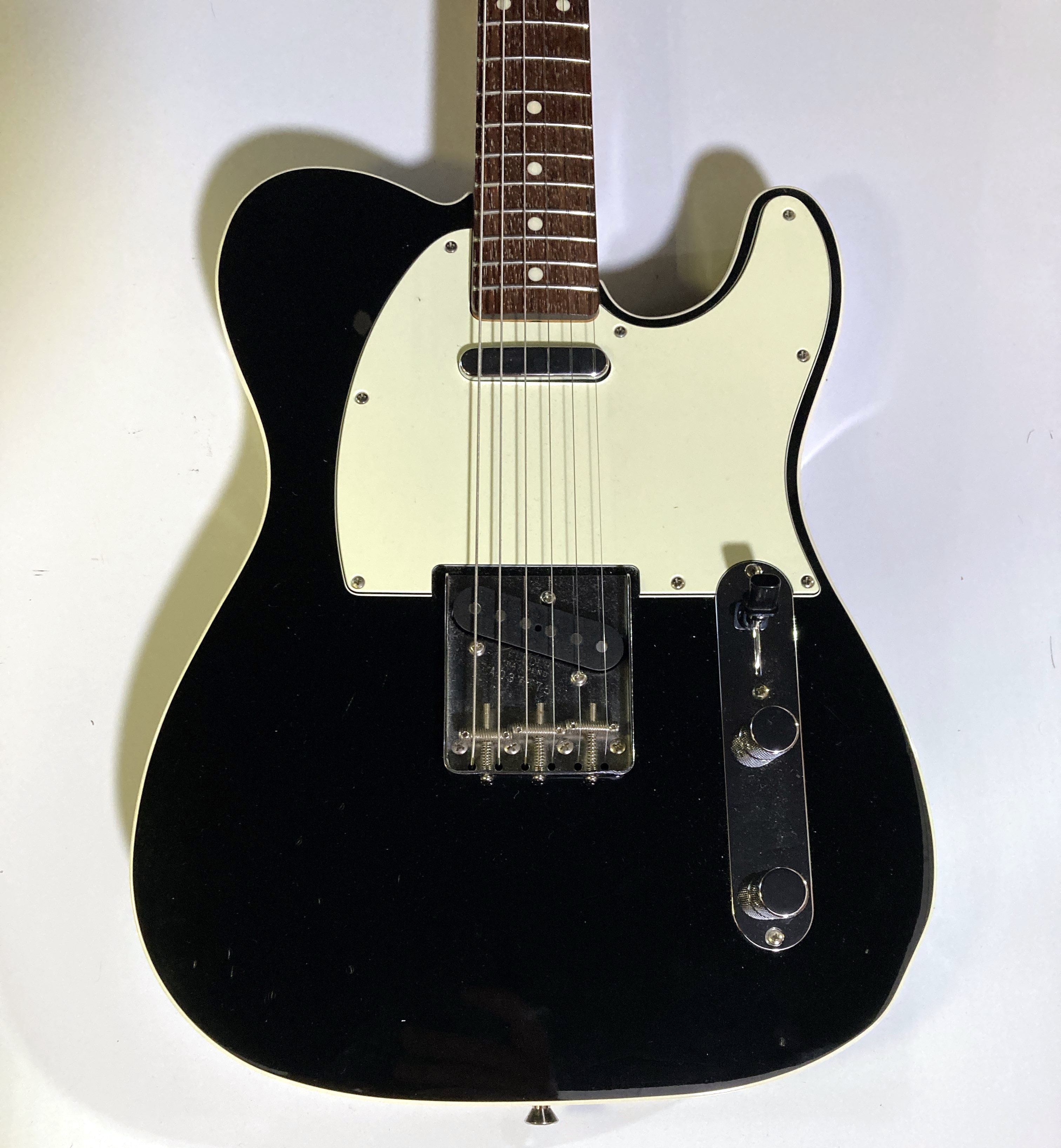 Lot 32 - FENDER TELE 1962 - JAPANESE REISSUE.