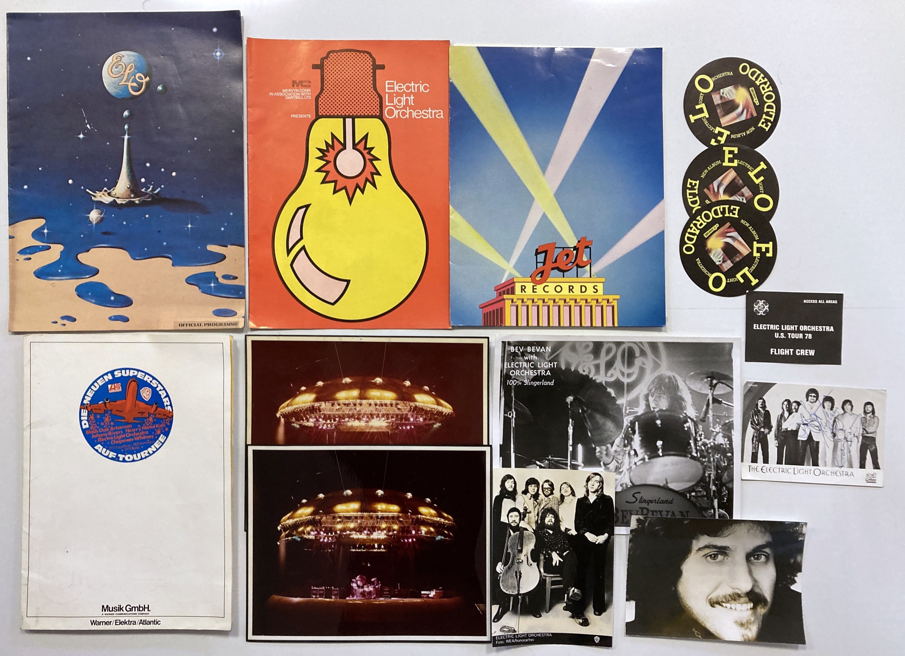 Lot 163 - ELECTRIC LIGHT ORCHESTRA PROMO ITEMS INC