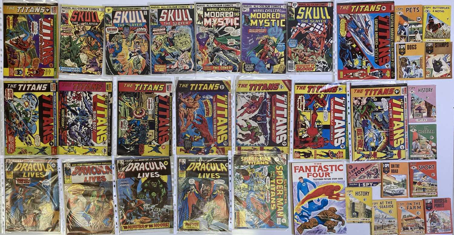 Lot 122 - COMICS AND ANNUALS- INC MARVEL.
