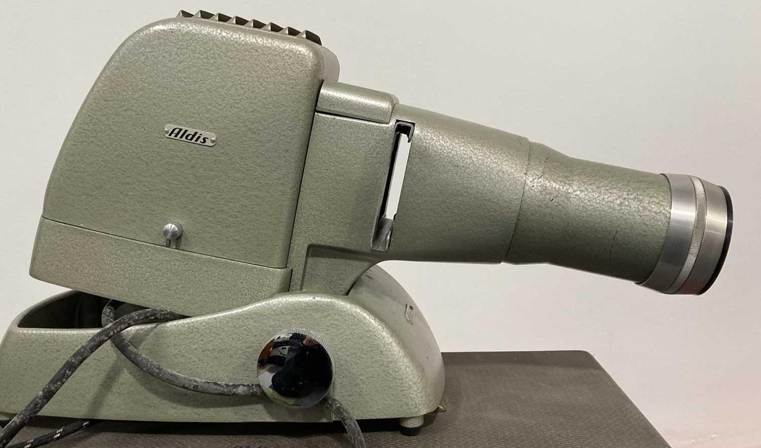 Lot 24 - ALDIS SLIDE PROJECTORS.