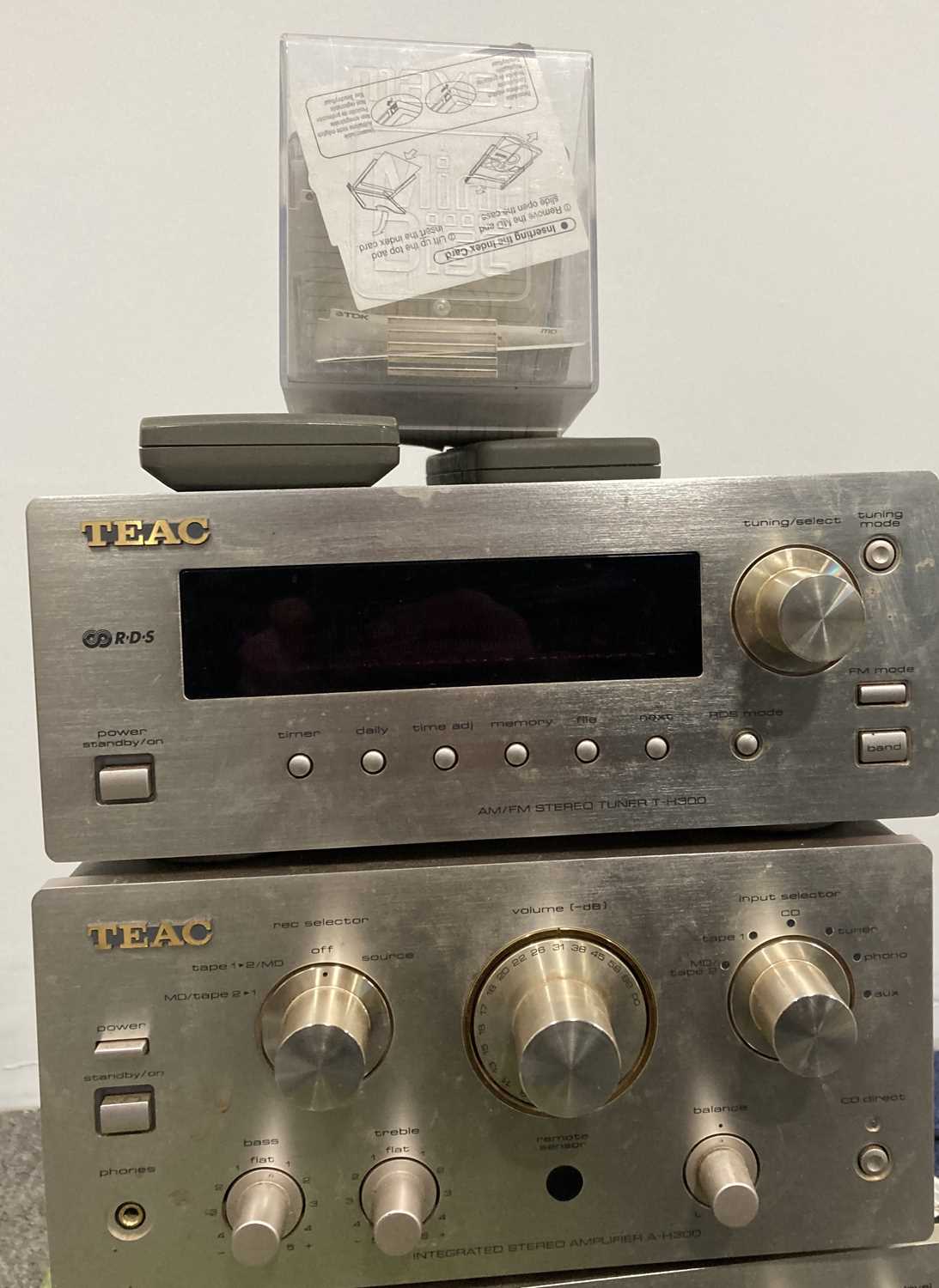 Lot 28 - TEAC HI-FI EQUIPMENT.