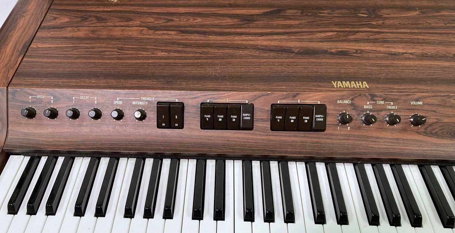 Lot 52 - YAMAHA ELECTRONIC PIANO CP-30.