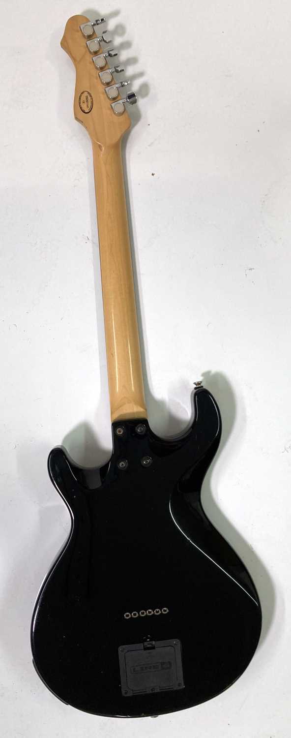 Lot 58 - LINE 6 VARIAX 300 ELECTRIC GUITAR BLACK.