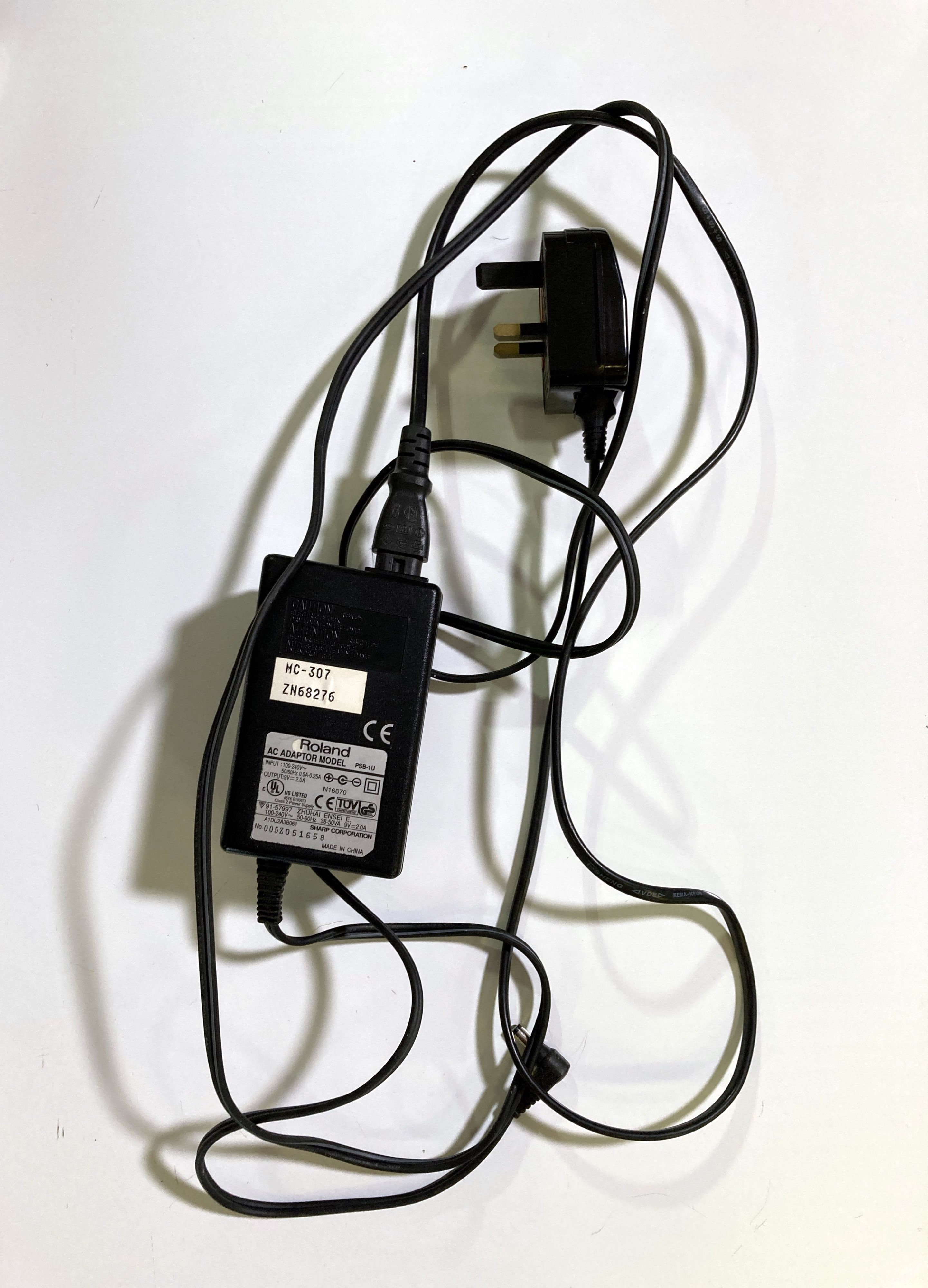 Lot 14 - ROLAND MC 307 DRUM MACHINE.