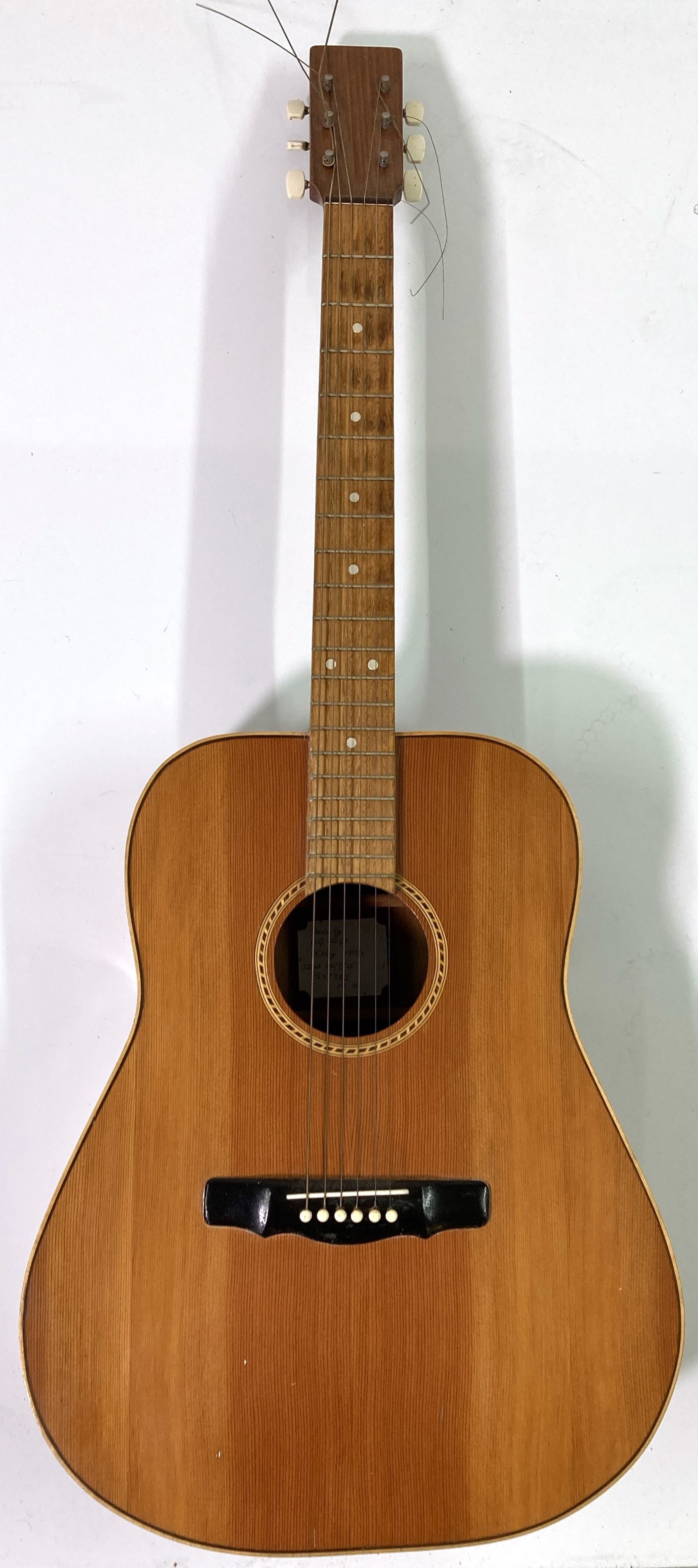 Lot 64 - ACOUSTIC GUITARS.
