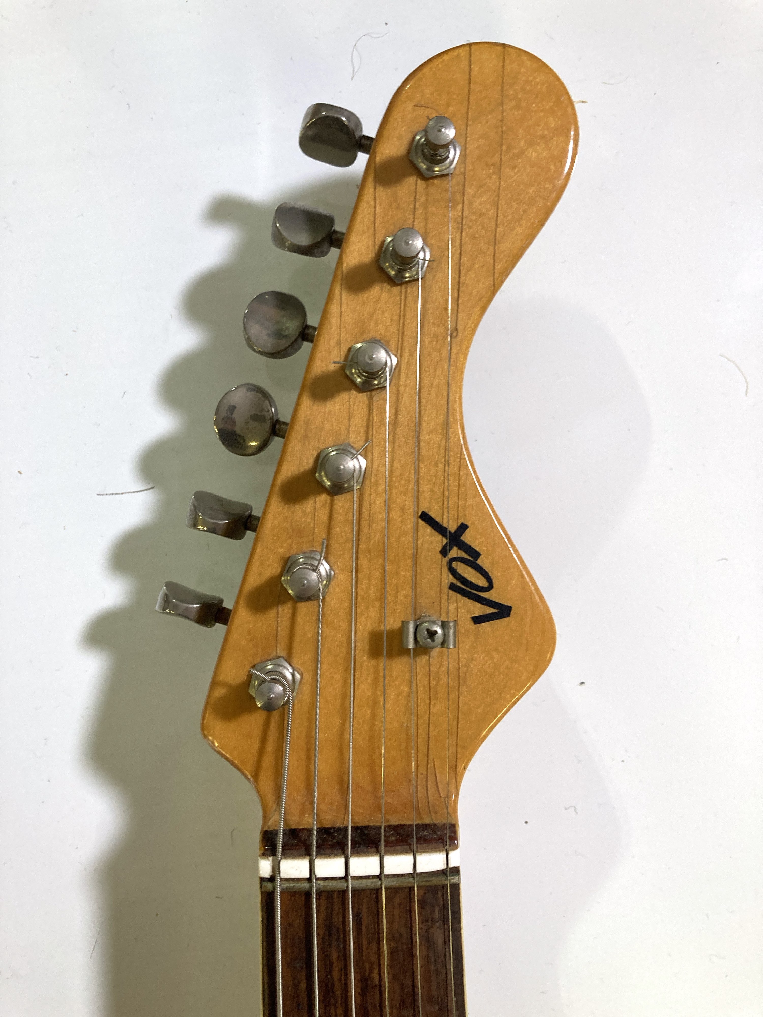 Lot 790149 - VOX HURRICANE ELECTRIC GUITAR.