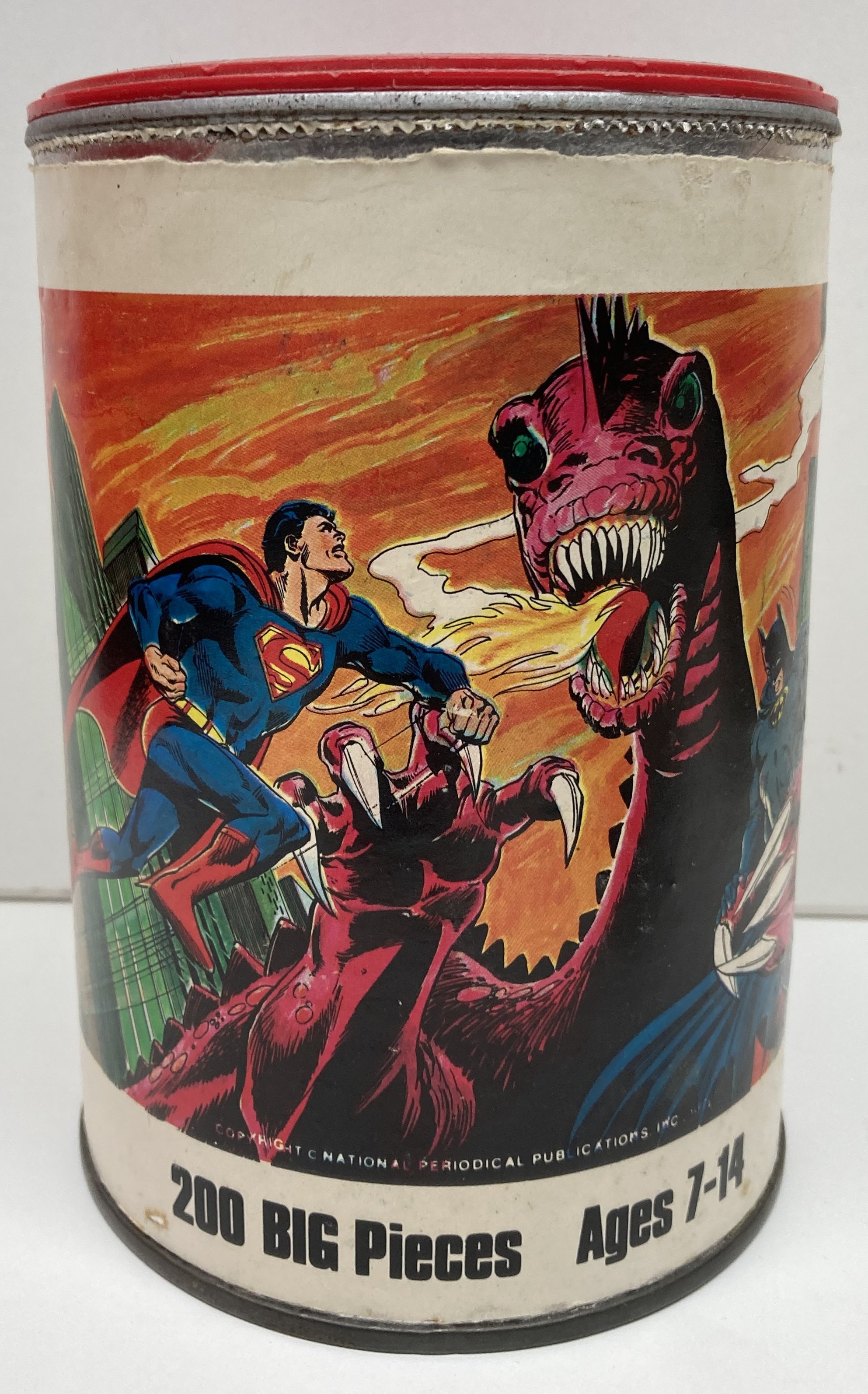 Lot 59 - ASSORTED BATMAN ITEMS.