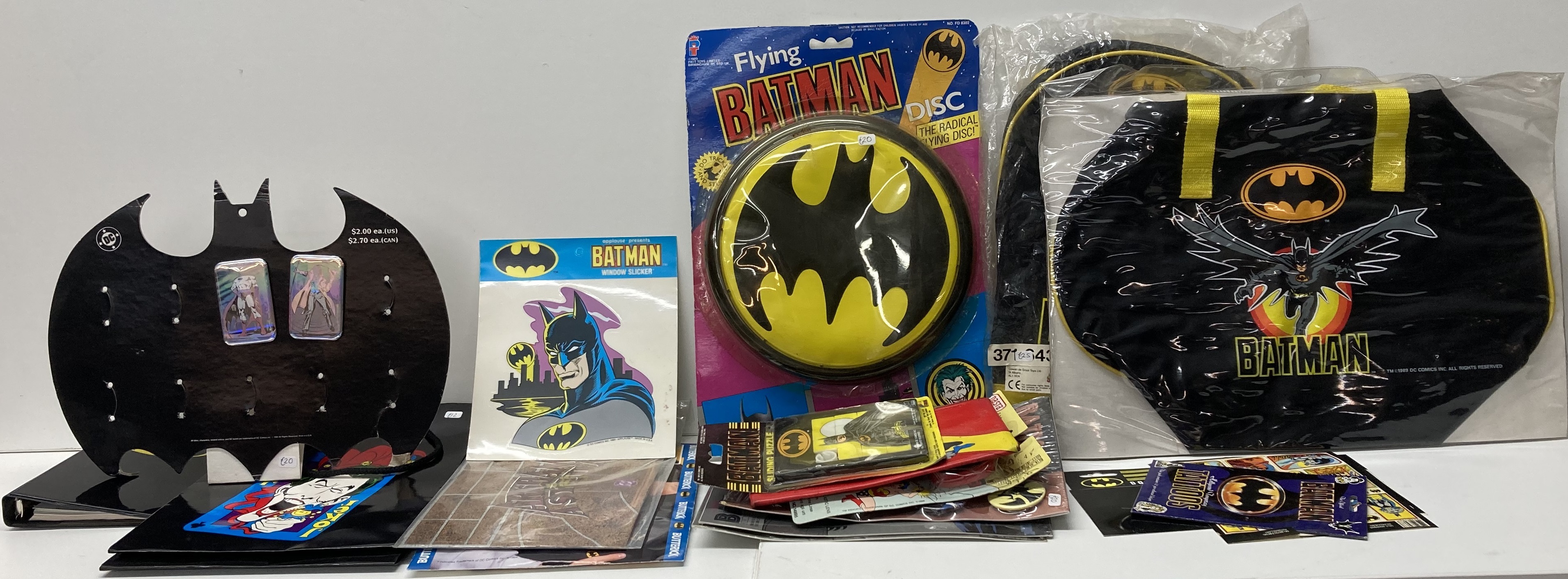 Lot 49 - ASSORTED BATMAN ITEMS AND EPHEMERA.