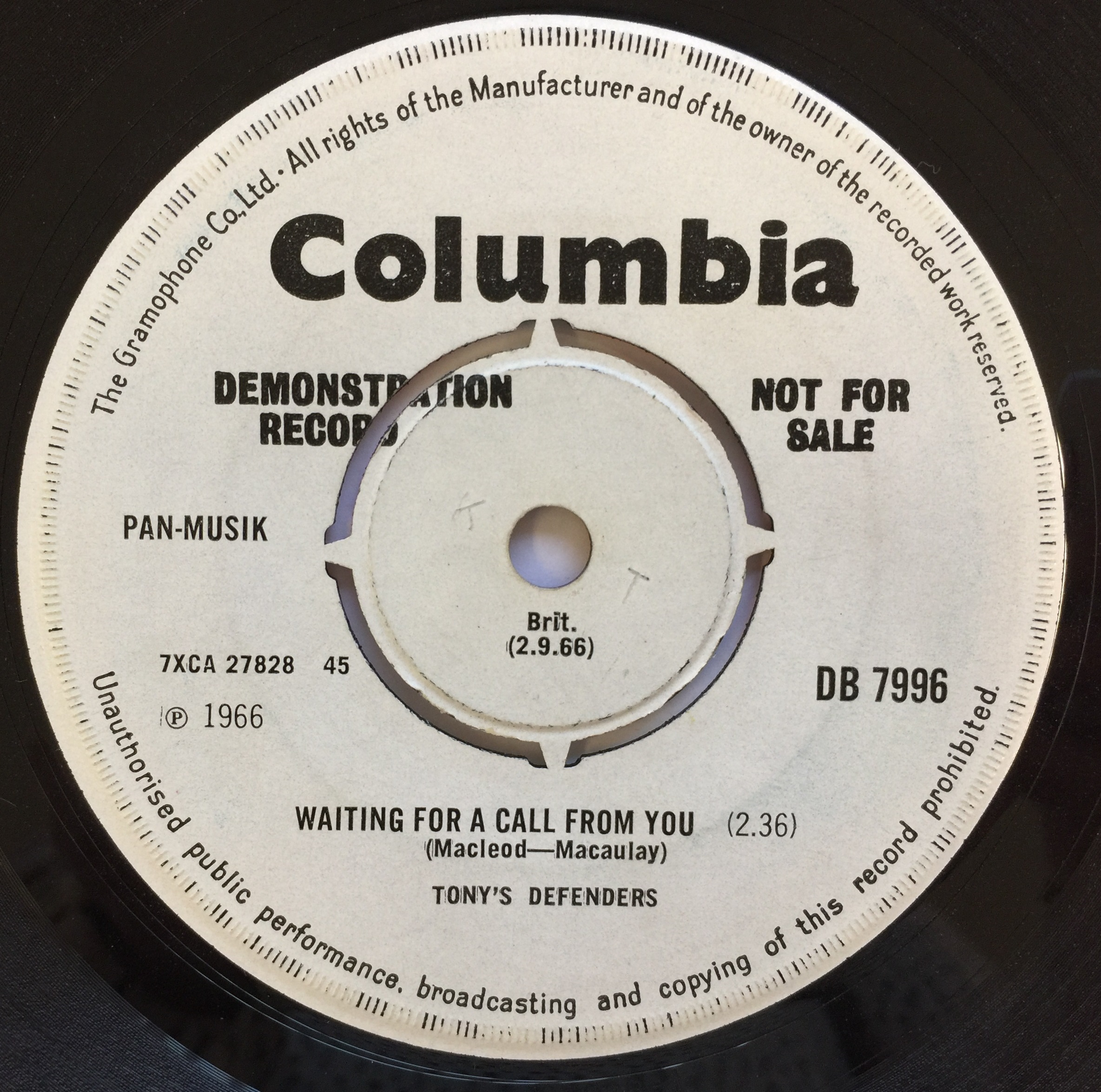 Lot 29 - TONY'S DEFENDERS - ORIGINAL UK 7" COLUMBIA