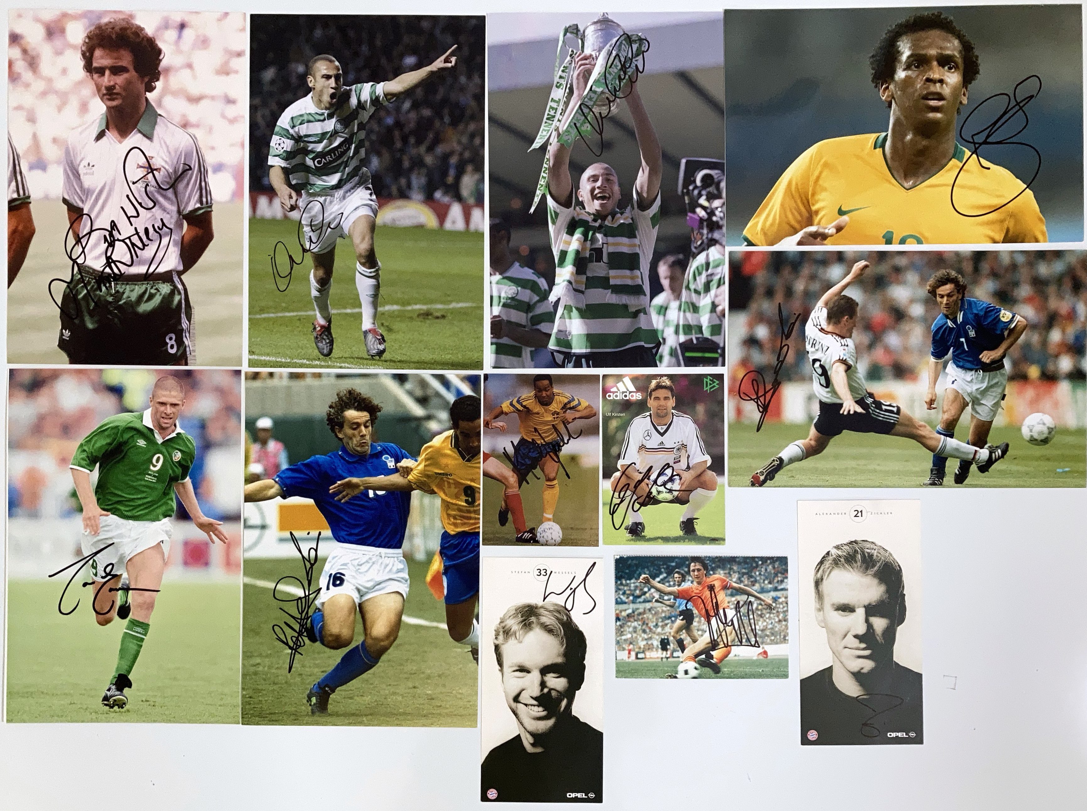 Lot 153 - FOOTBALL AUTOGRAPHS - INTERNATIONAL STARS.
