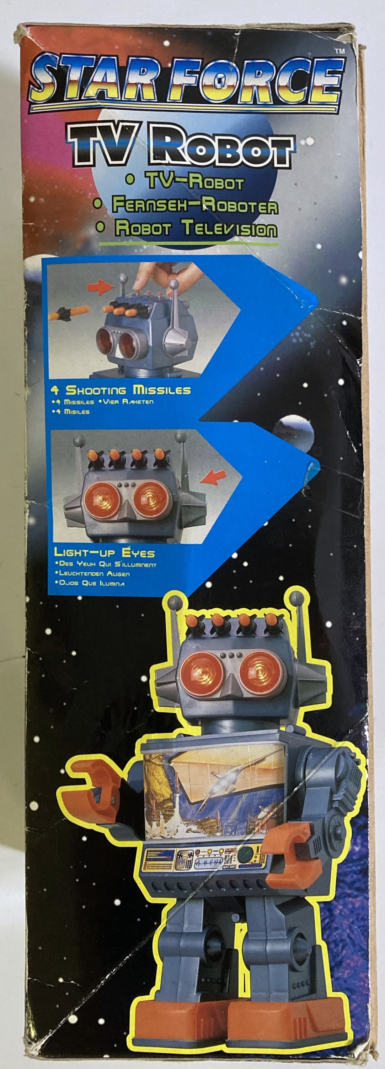 Lot 69 - STAR FORCE BATTERY OPERATED TV ROBOT