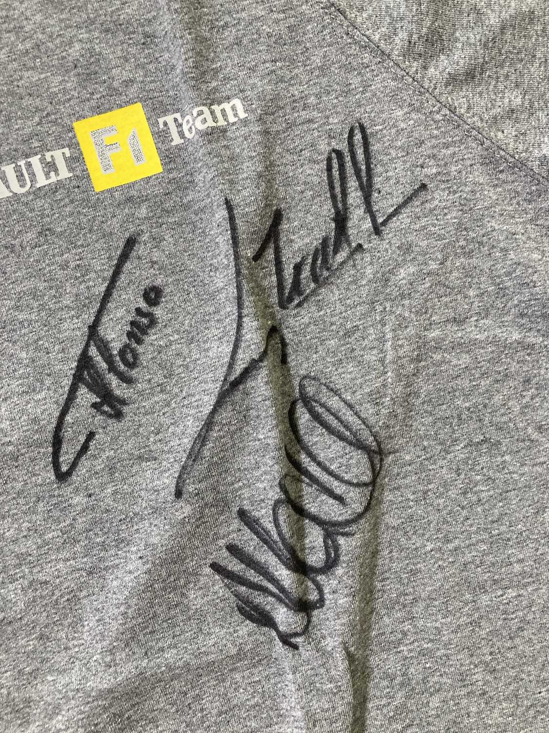 Lot 205 - FORMULA ONE SIGNED CLOTHING & MERCH