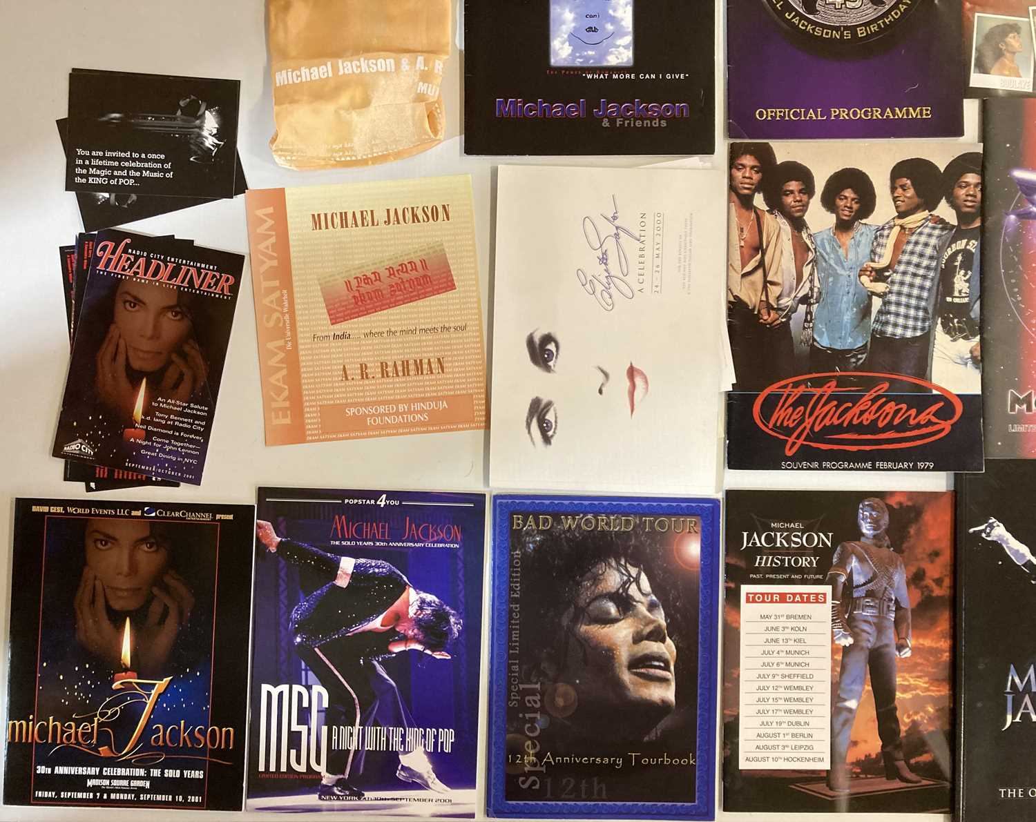 Lot 361 - MICHAEL JACKSON CONCERT PROGRAMMES AND