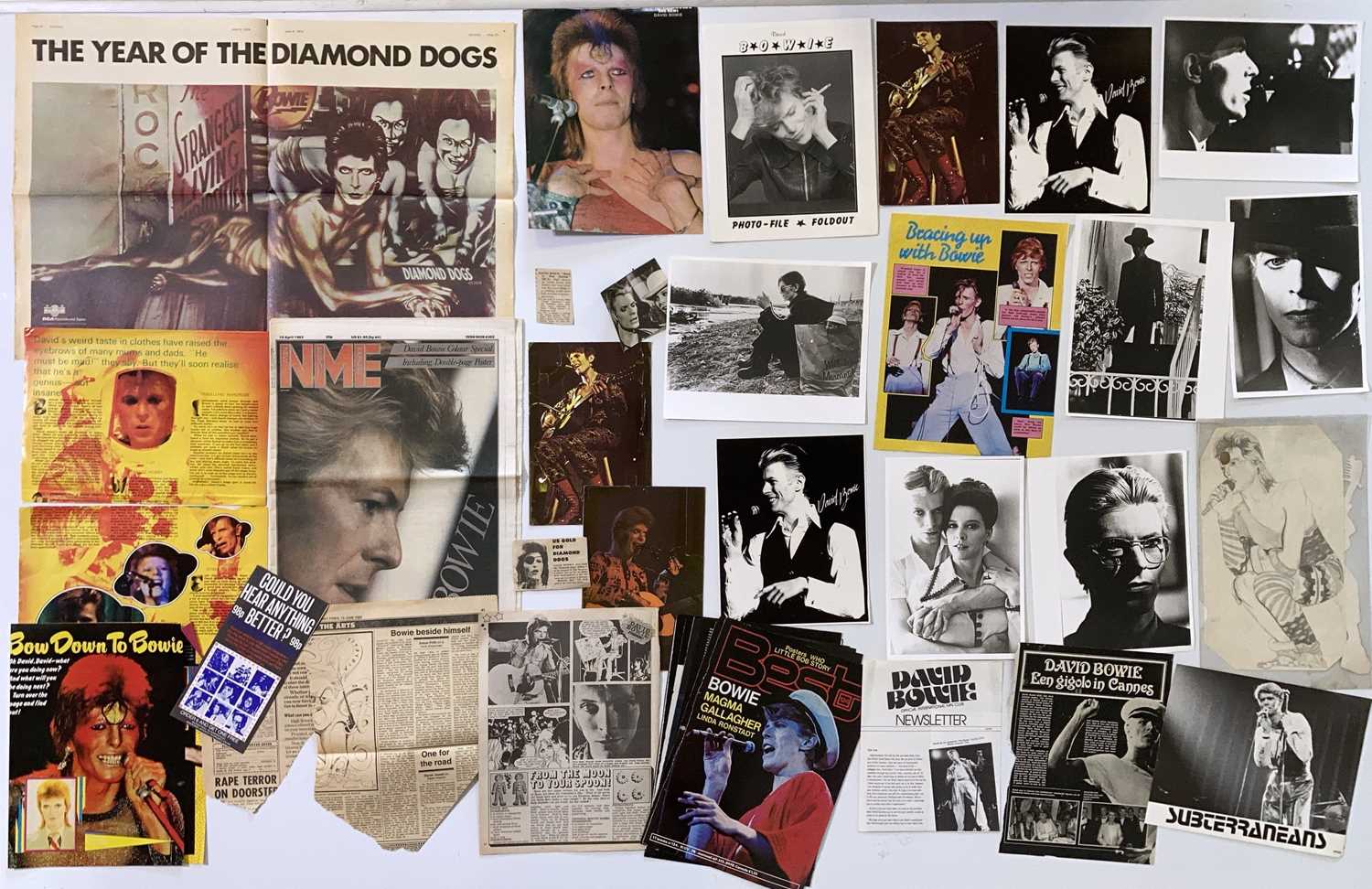 Lot 27 - DAVID BOWIE - MAGAZINE CUTTINGS ARCHIVE.
