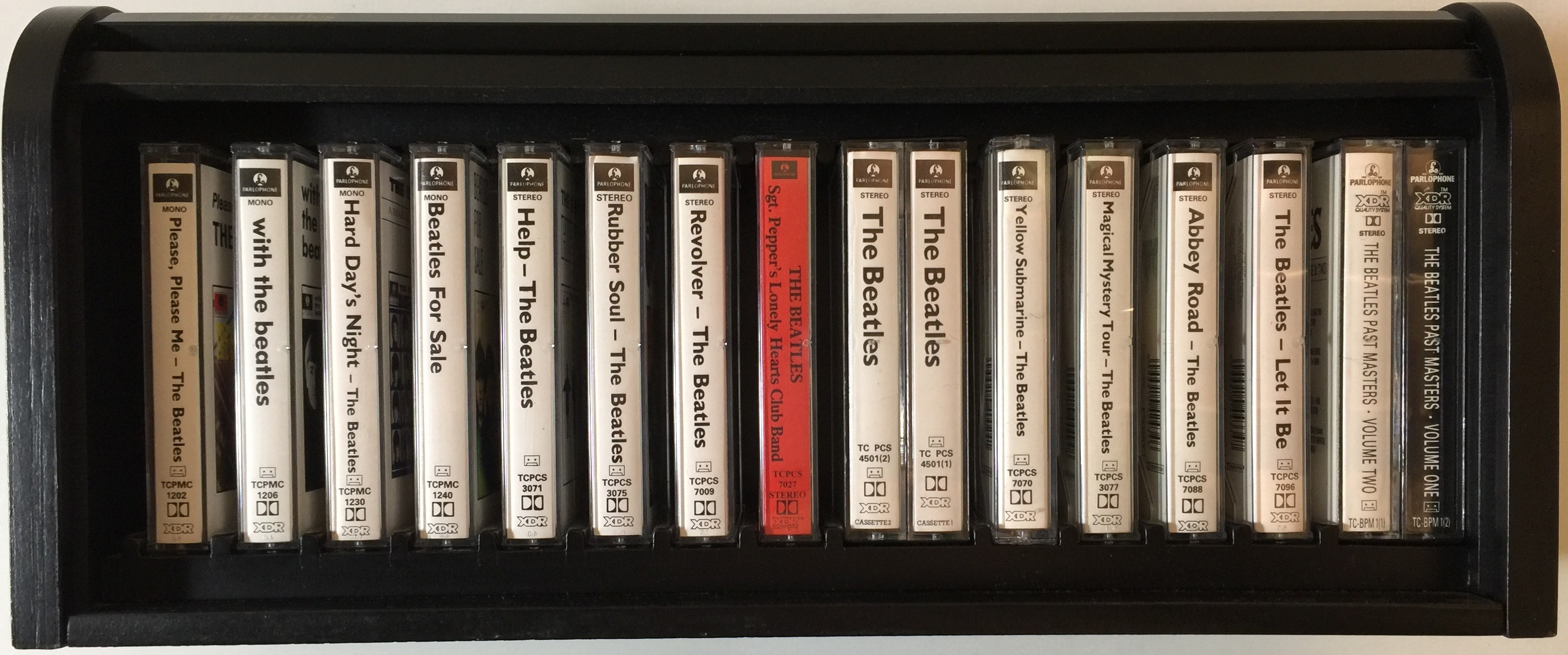 Lot 48 - THE BEATLES - CASSETTE BOX SETS