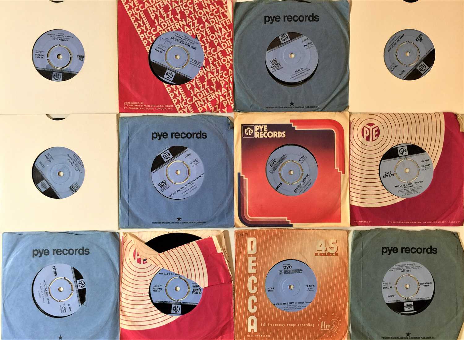 Lot 1036 - 60s/ 70s PYE 7" COLLECTION - BLUE LABEL