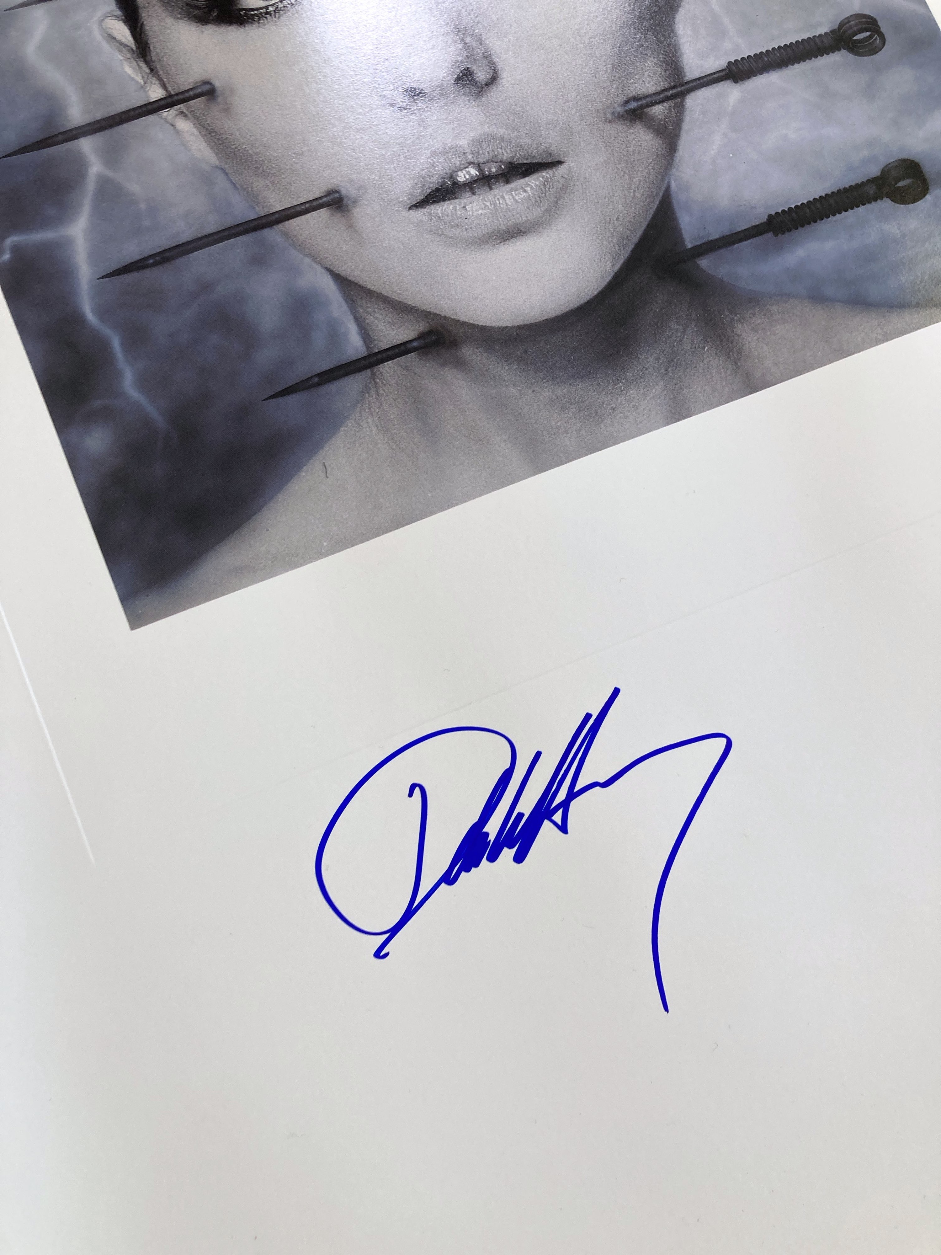 Lot 213 - DEBBIE HARRY / BLONDIE / HR GIGER SIGNED