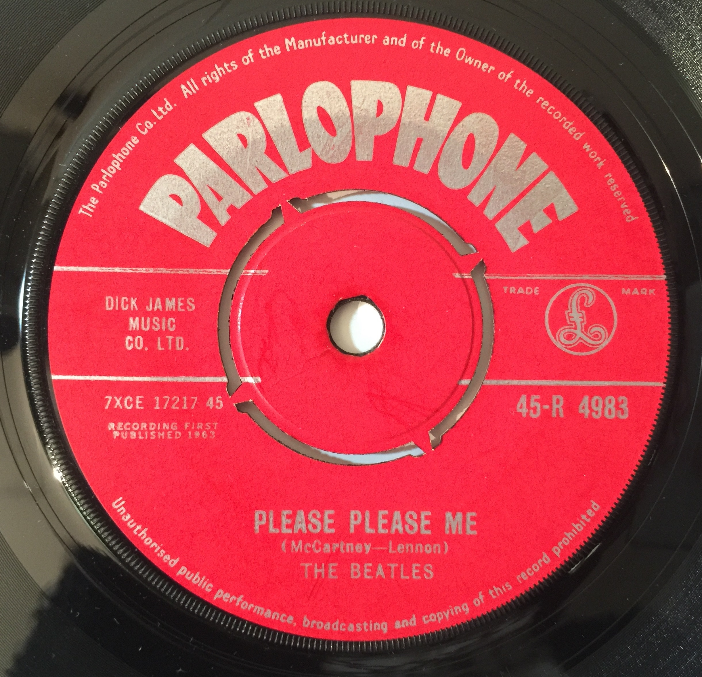Lot 13 - THE BEATLES - PLEASE PLEASE ME 7'' (ORIGINAL