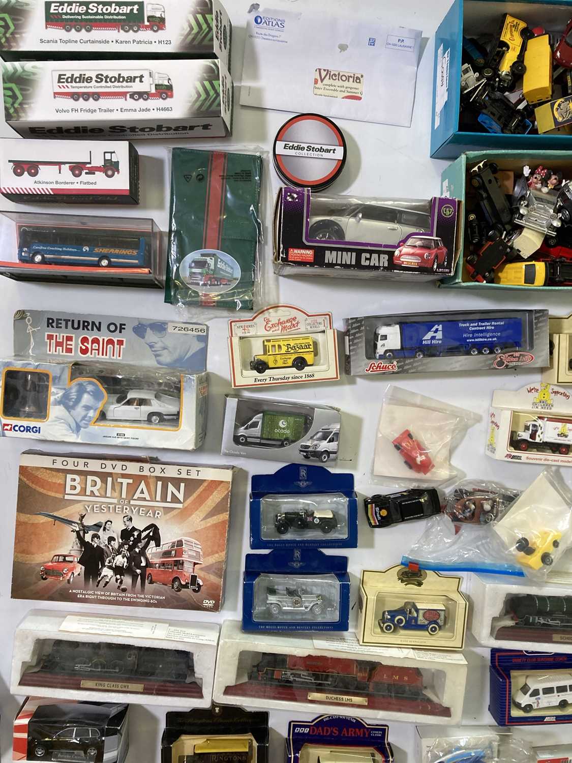 Lot 47 - TOY CARS, LORRIES, TRAINS & TRAILERS (CORGI,