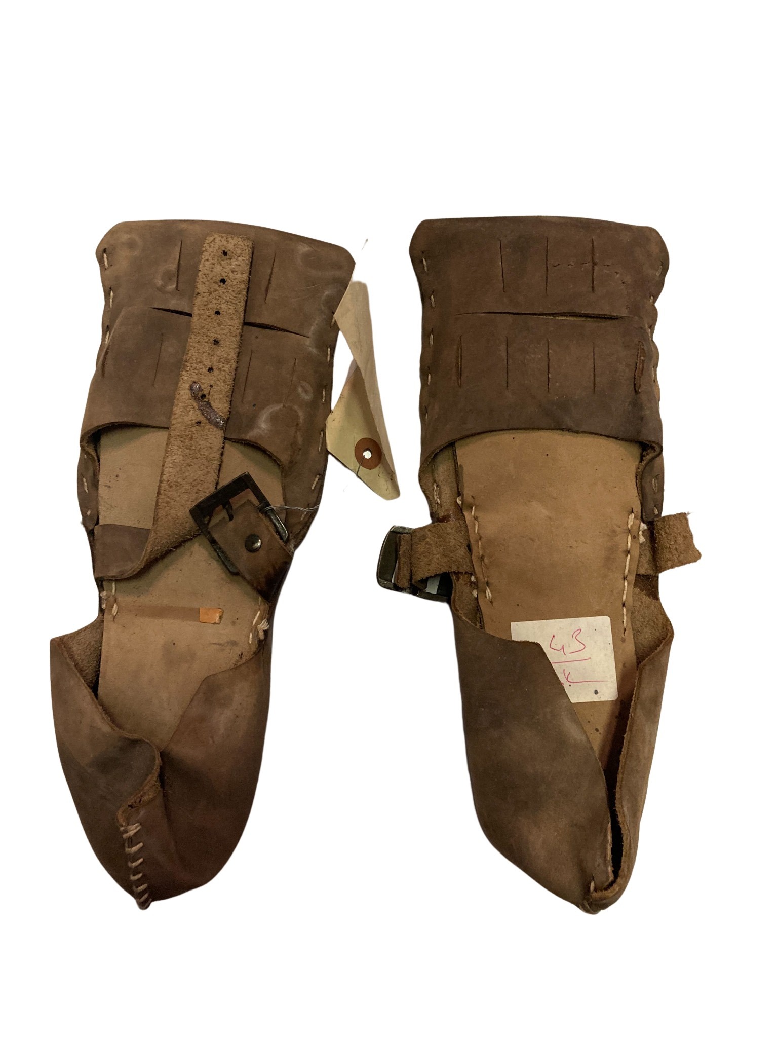 Lot 145 - ALEXANDER (2004) FILM COSTUMES/PROPS.