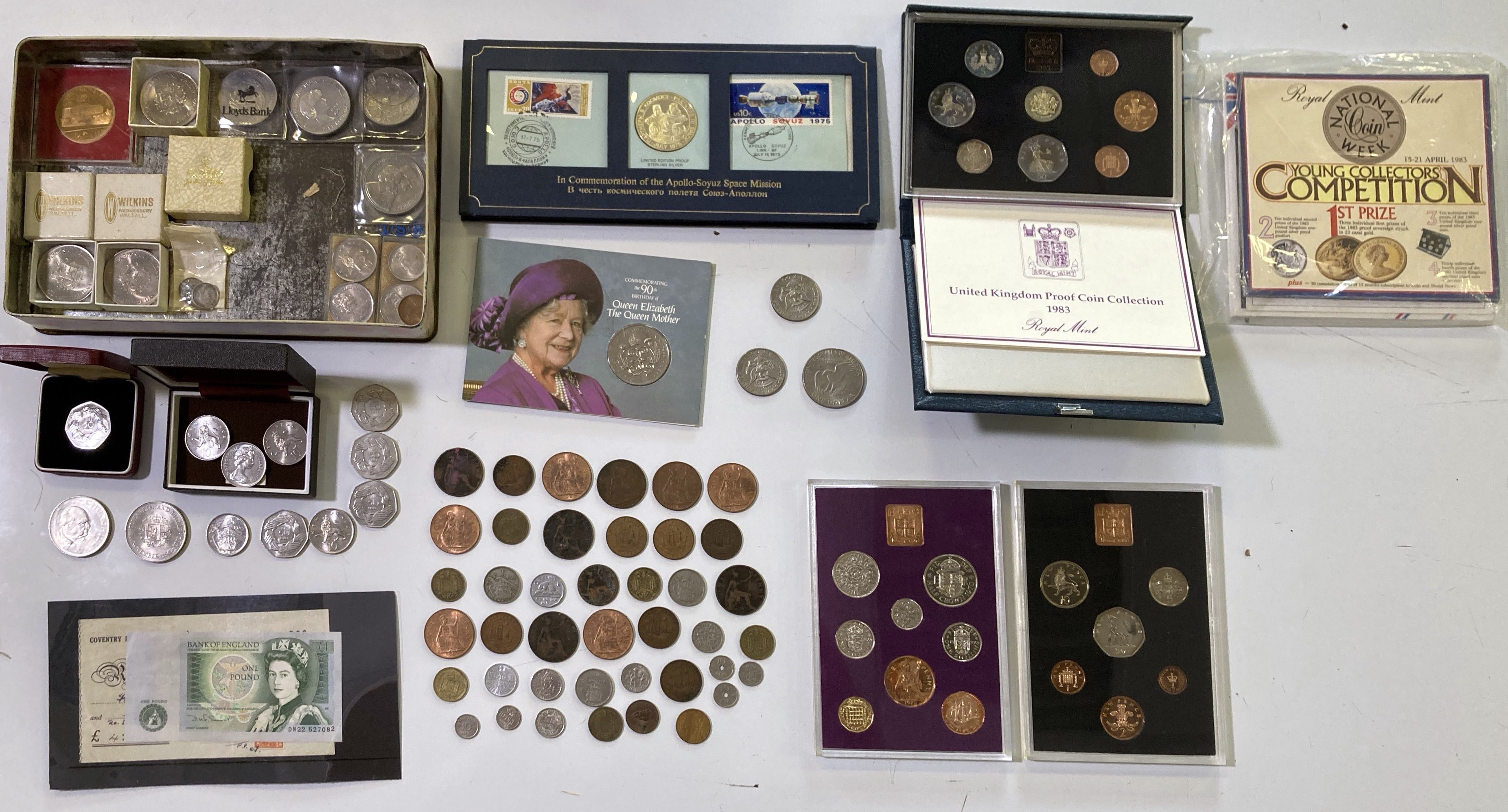 Lot 11 - COINS AND BANKNOTES.