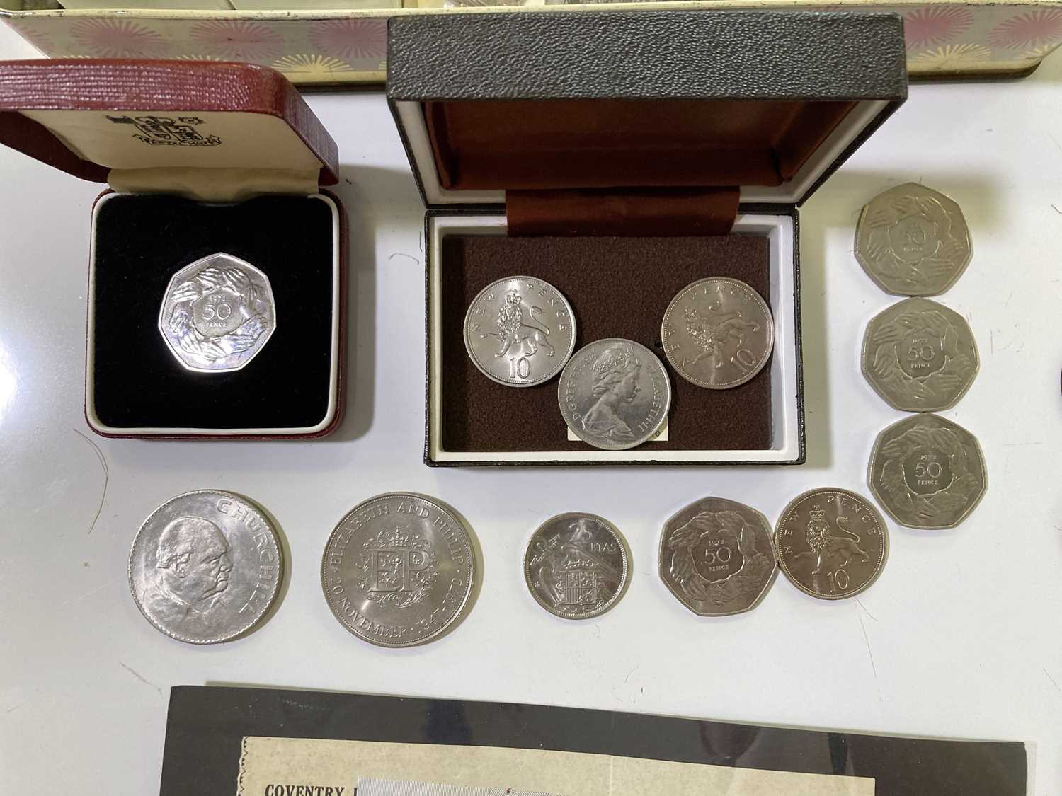 Lot 11 - COINS AND BANKNOTES.