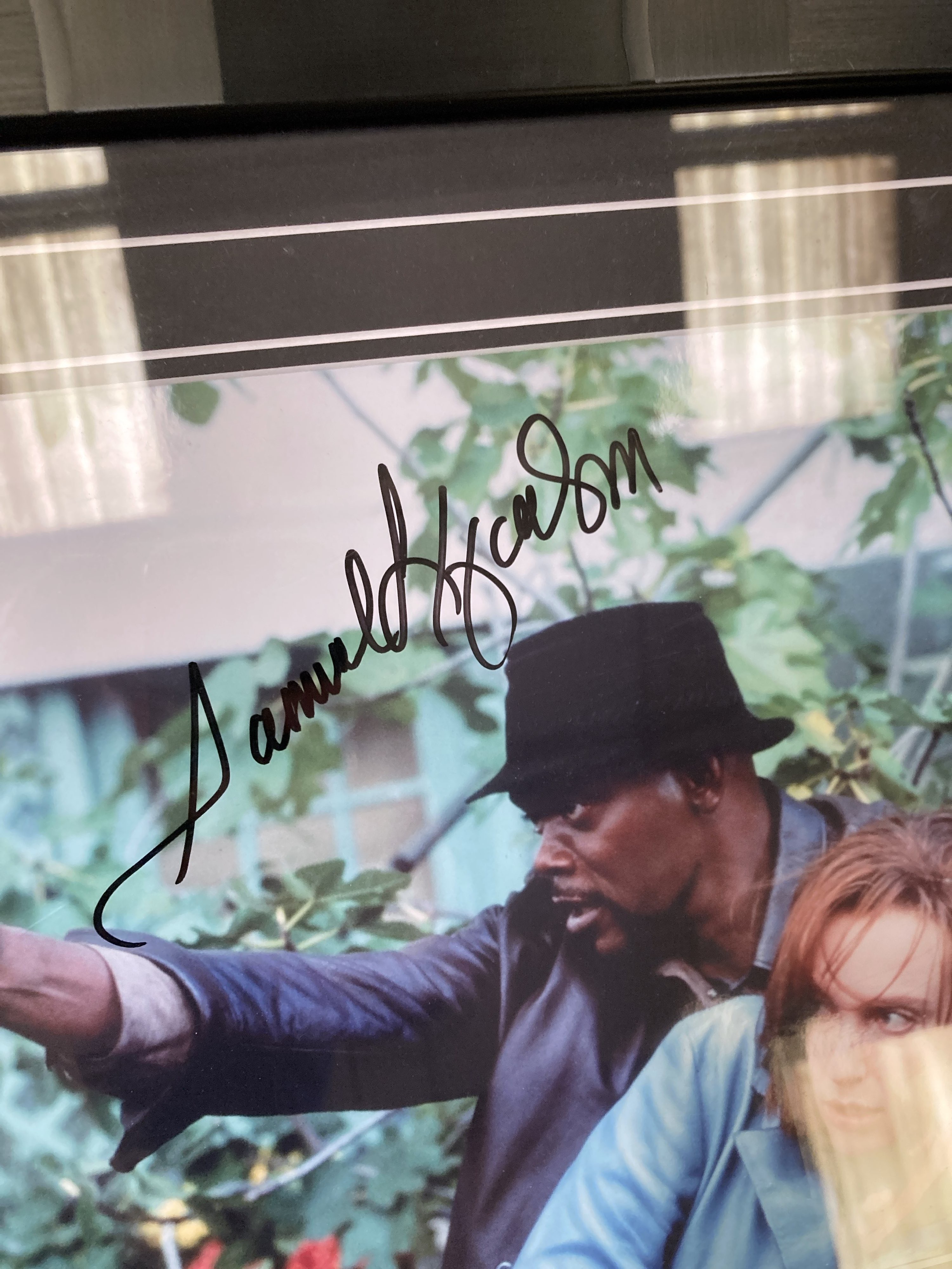 Lot 81 - FILM AND TV STARS SIGNED INC SAMUEL L JACKSON.