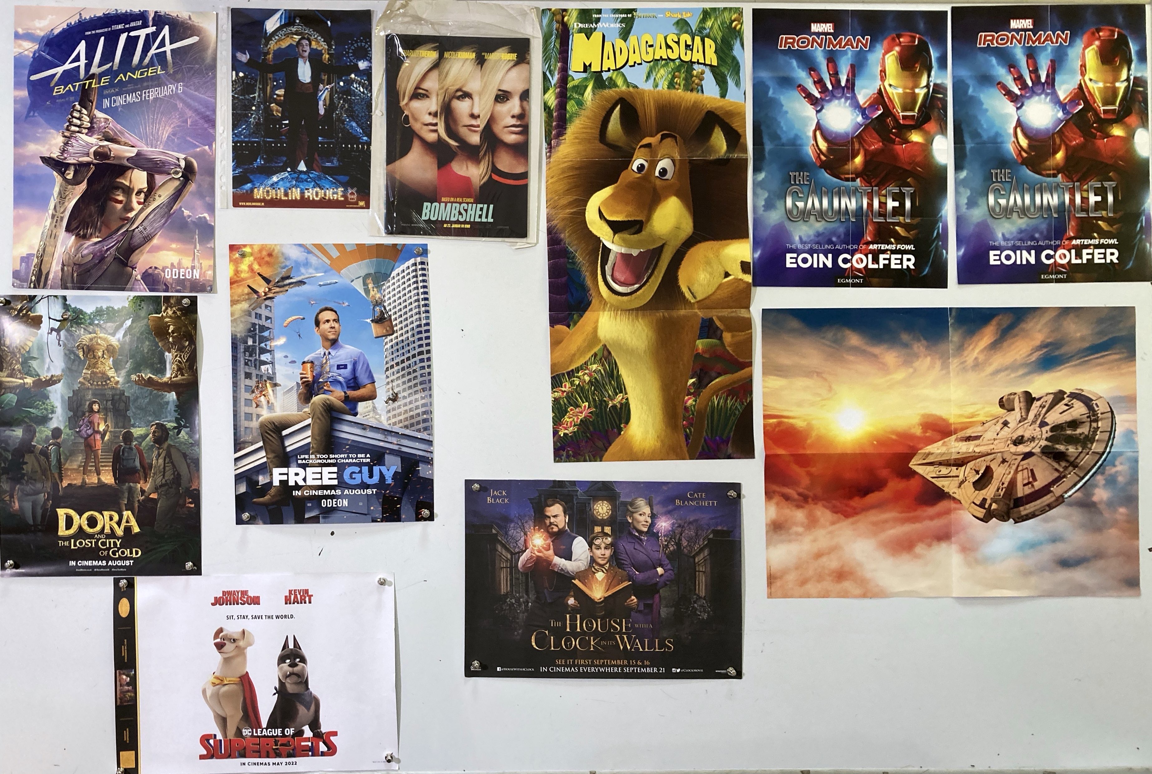 Lot 246 - STAR WARS/00s ACTIONS FILMS - MINI POSTERS
