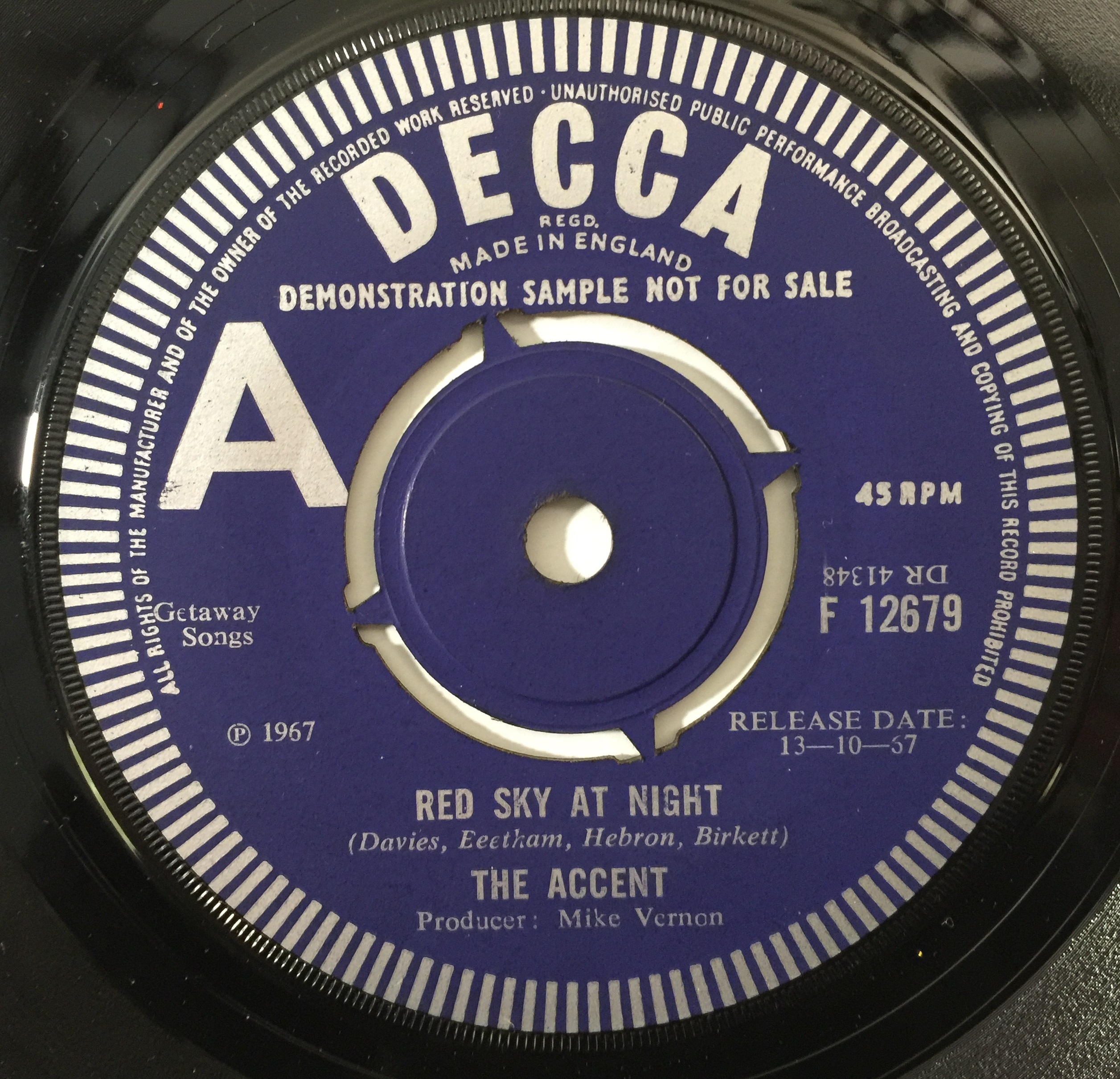 Lot 138 - THE ACCENT - RED SKY AT NIGHT 7" (ORIGINAL