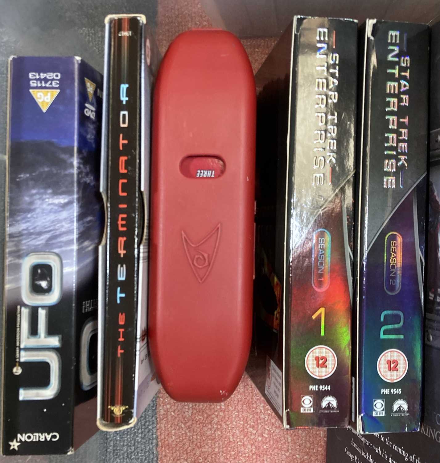 Lot 66 - STAR TREK BOX SETS.