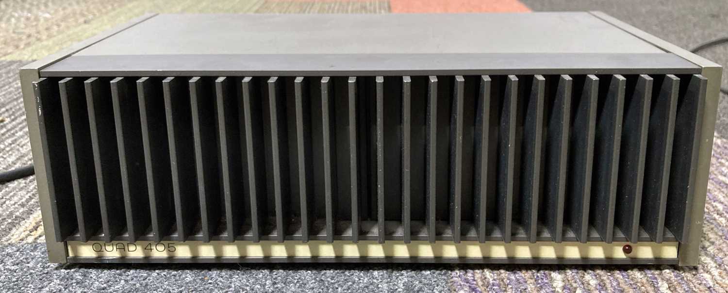 Lot 15 - QUAD 405 POWER AMP, QUAD 22 CONTROL UNIT