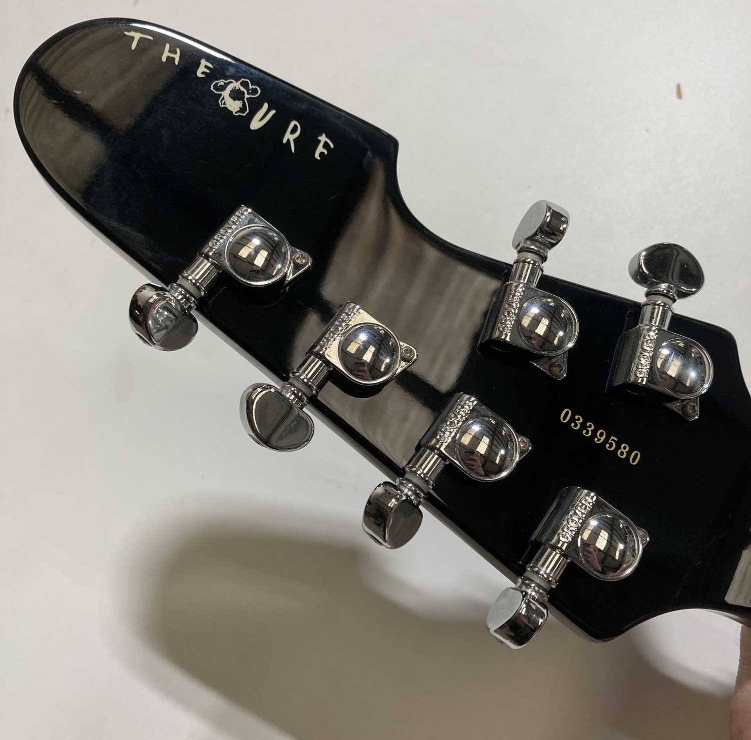 Lot 34 - SCHECTER ROBERT SMITH SIGNATURE ULTRACURE IN