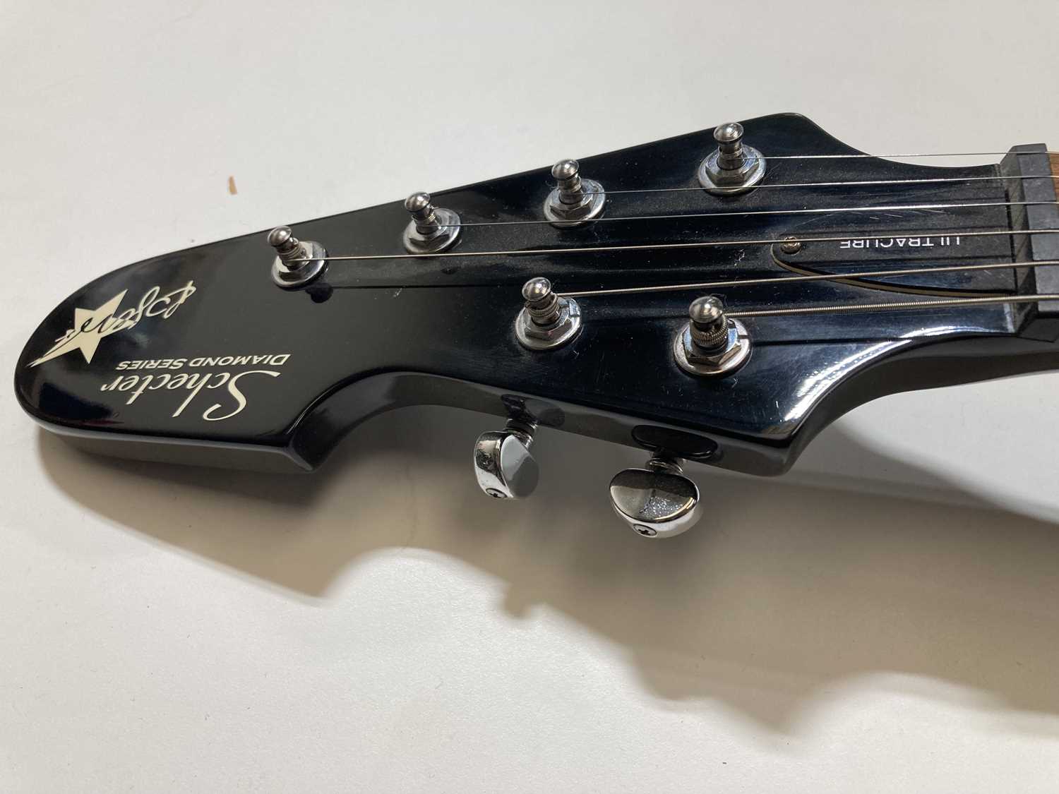 Lot 34 - SCHECTER ROBERT SMITH SIGNATURE ULTRACURE IN