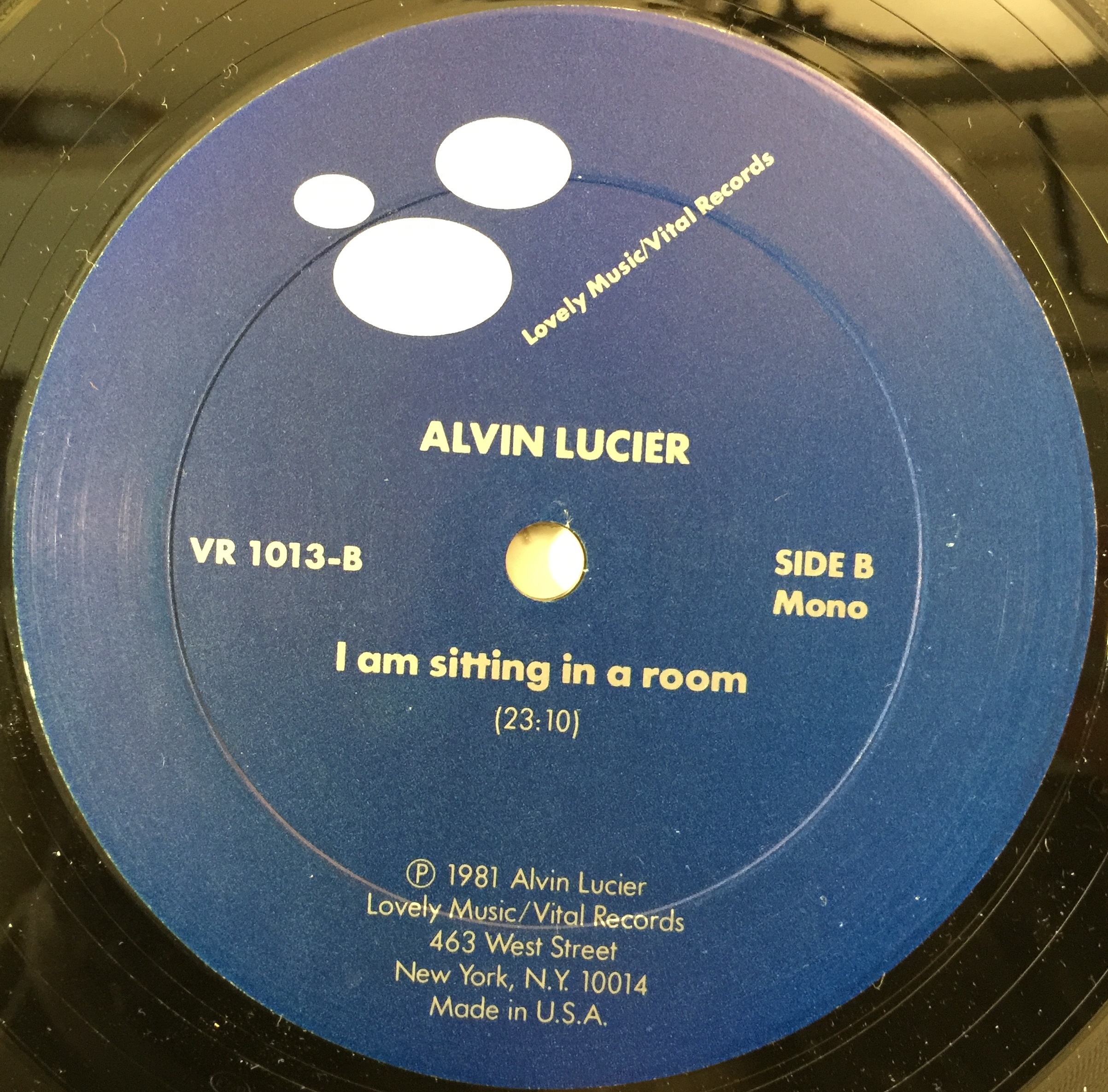 Lot 277 - ALVIN LUCIER - I AM SITTING IN A ROOM LP