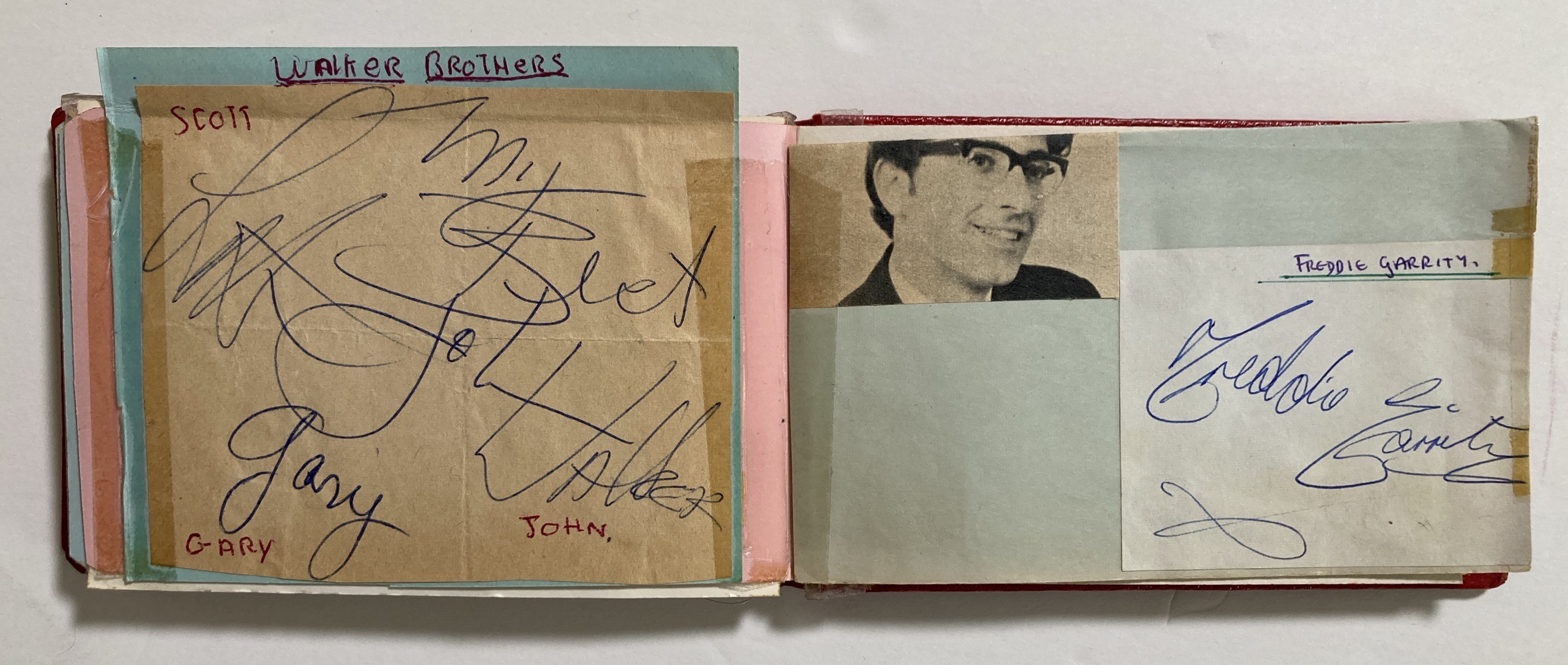 Lot 315 - 1960S AUTOGRAPH BOOK INC THE PRETTY THINGS.