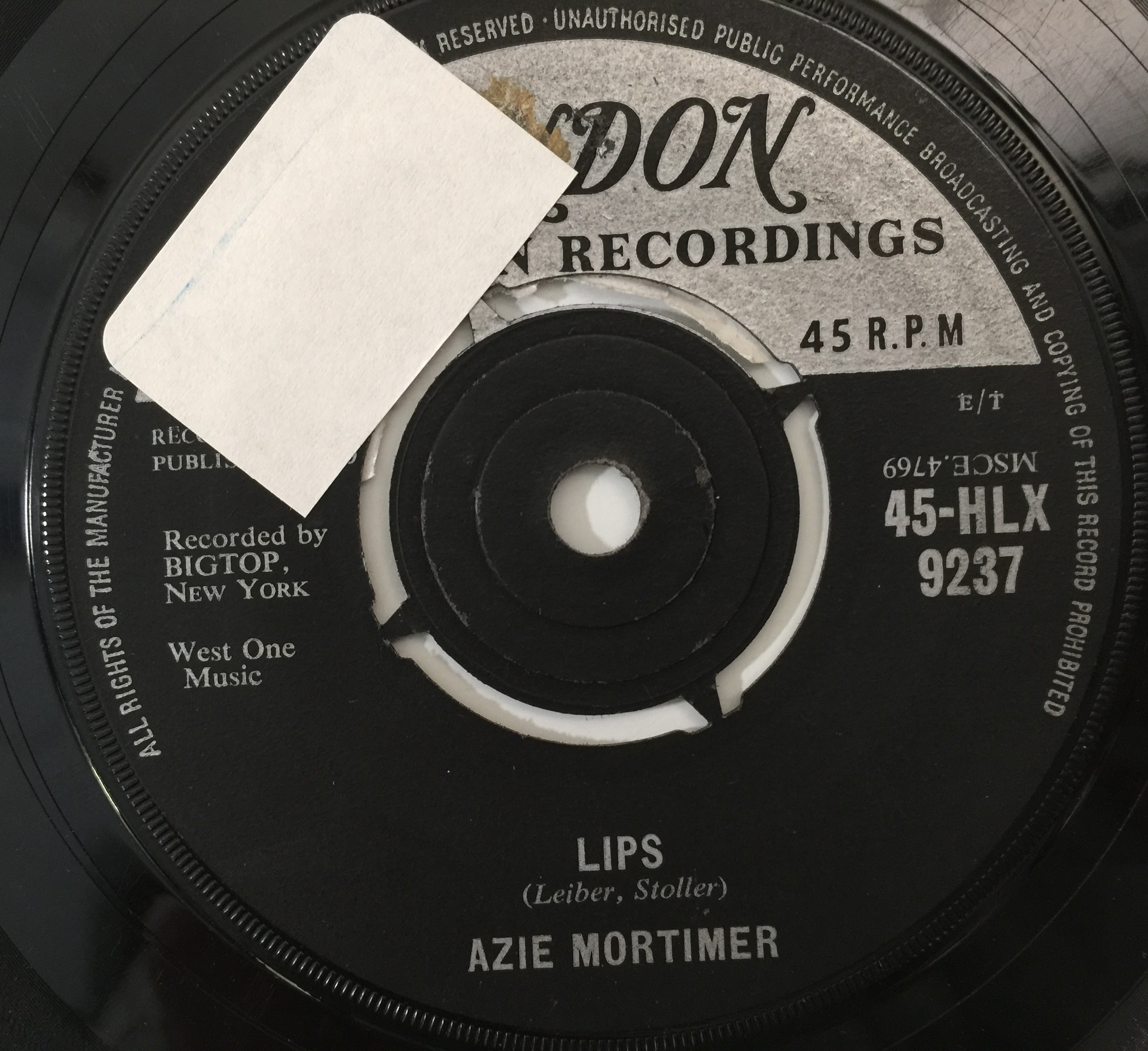 Lot 1219 - AZIE MORTIMER - LIPS 7" (ORIGINAL UK COPY