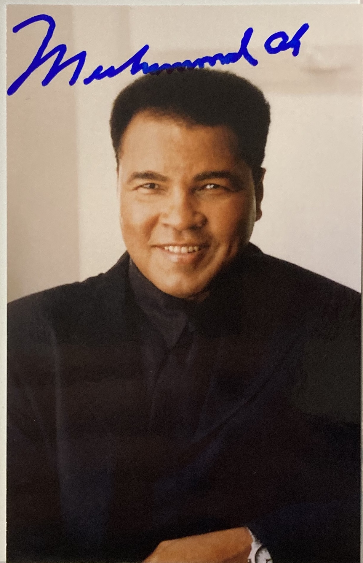 Lot 157 - SPORTS AUTOGRAPHS - MUHAMMAD ALI / LEON